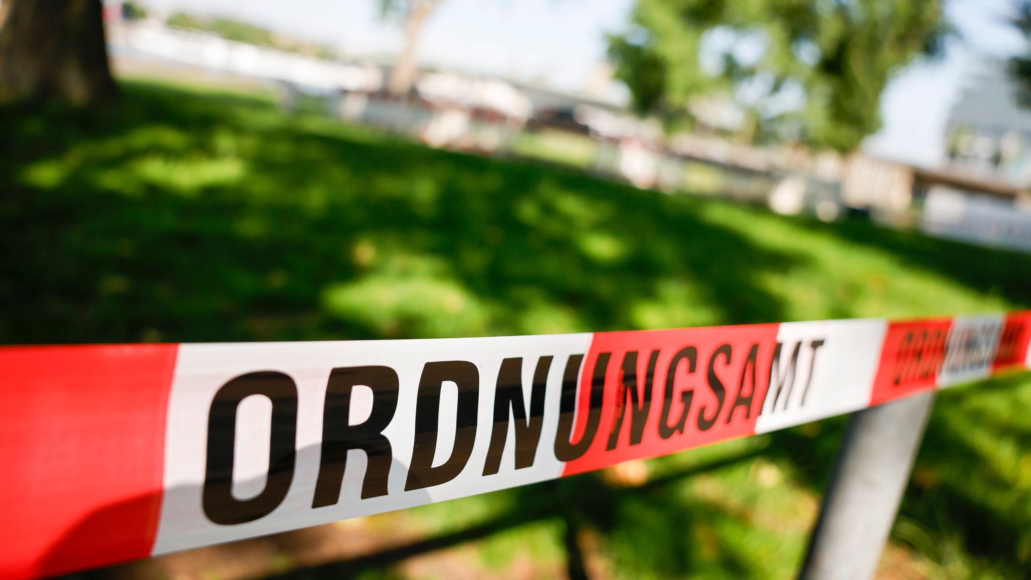 Cologne: Around 20,000 people being evacuated after unexploded Second ...