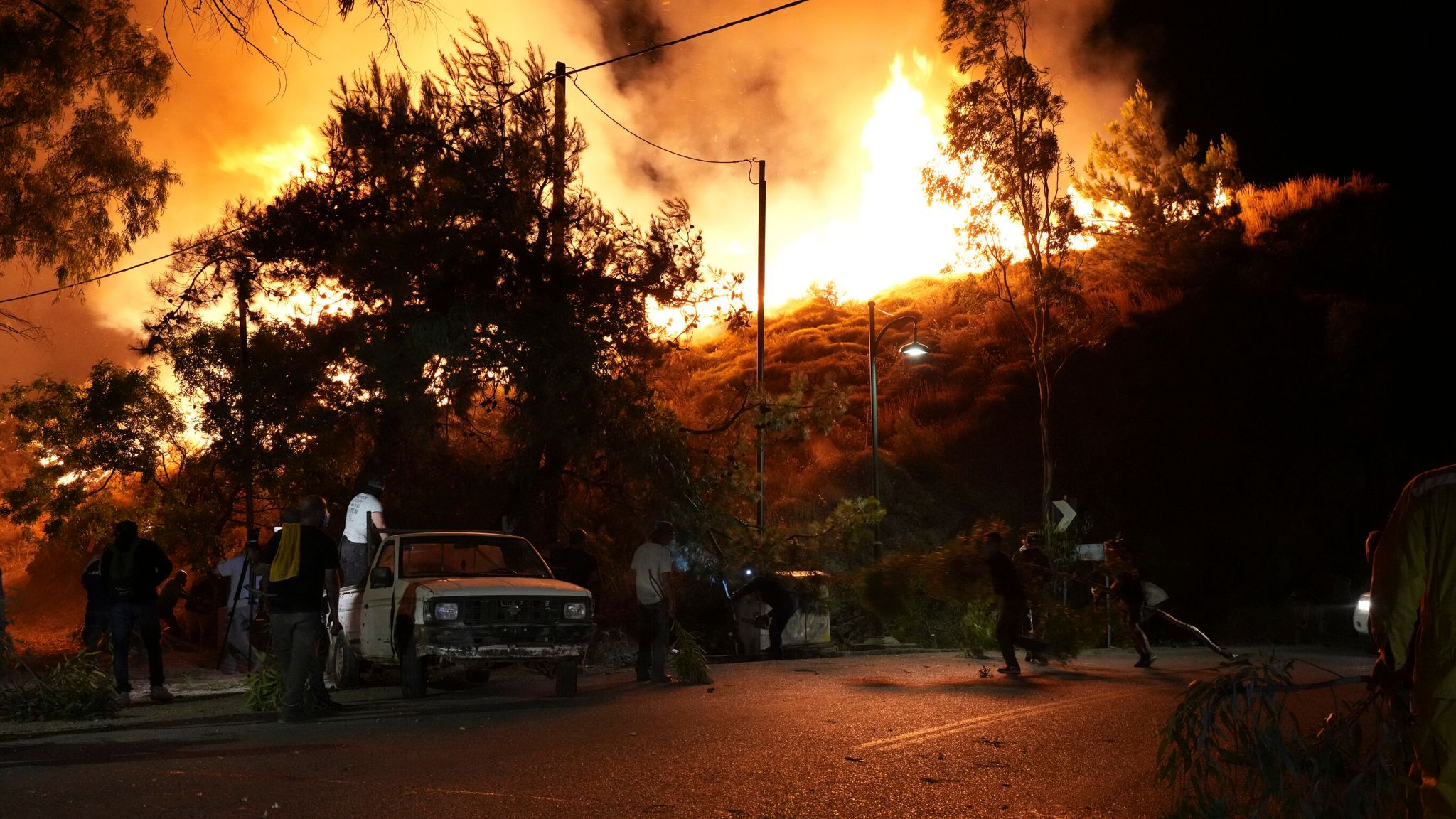 Major wildfire on Greek island of Chios leads to evacuations - as ...