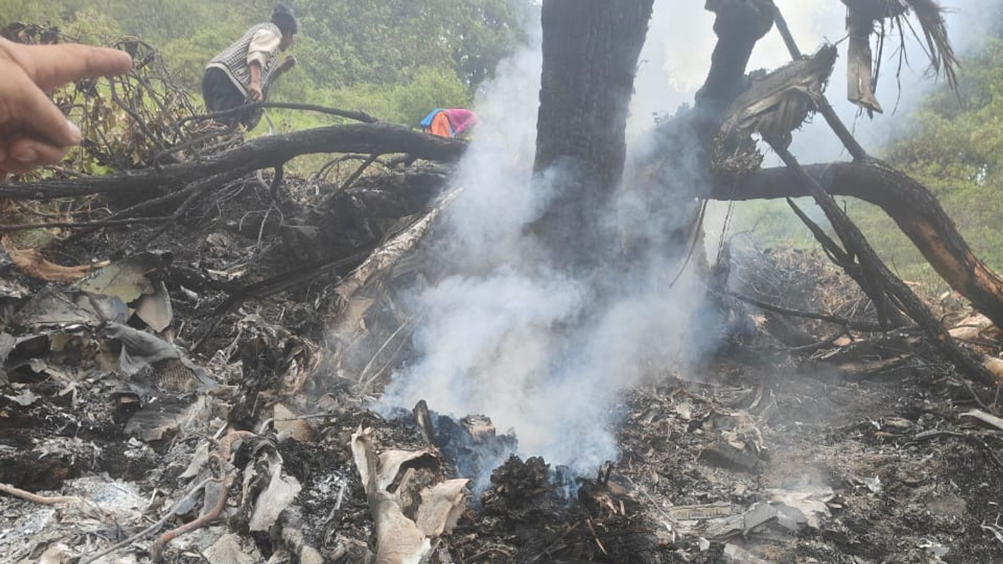 Helicopter carrying Hindu pilgrims crashes in India, killing seven ...