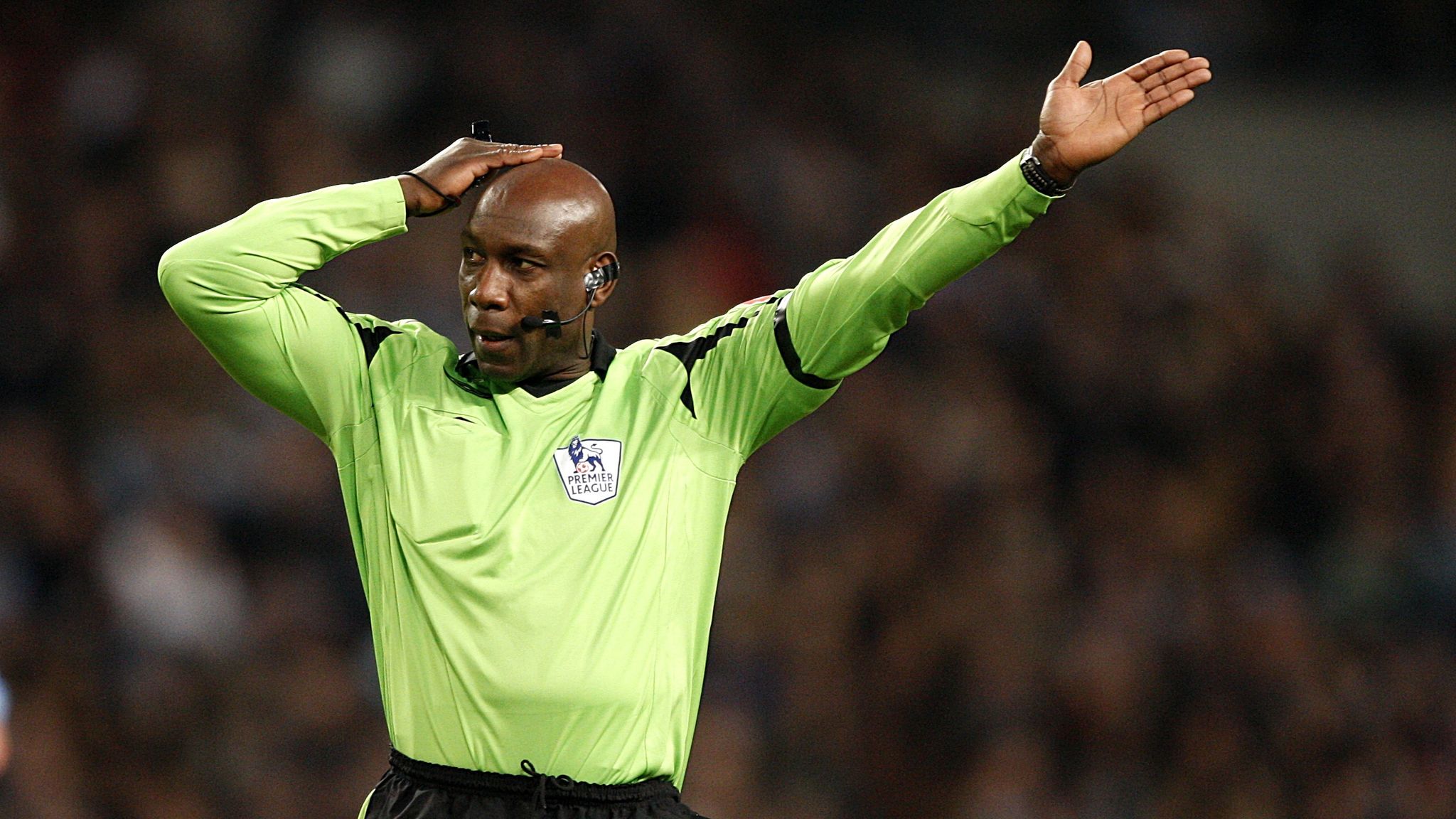 Uriah Rennie, the Premier League's first black referee, dies aged 65 ...