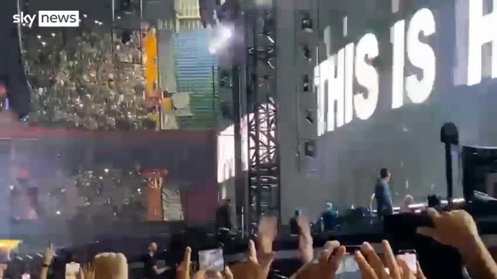 Moment Oasis take to stage | News UK Video News | Sky News