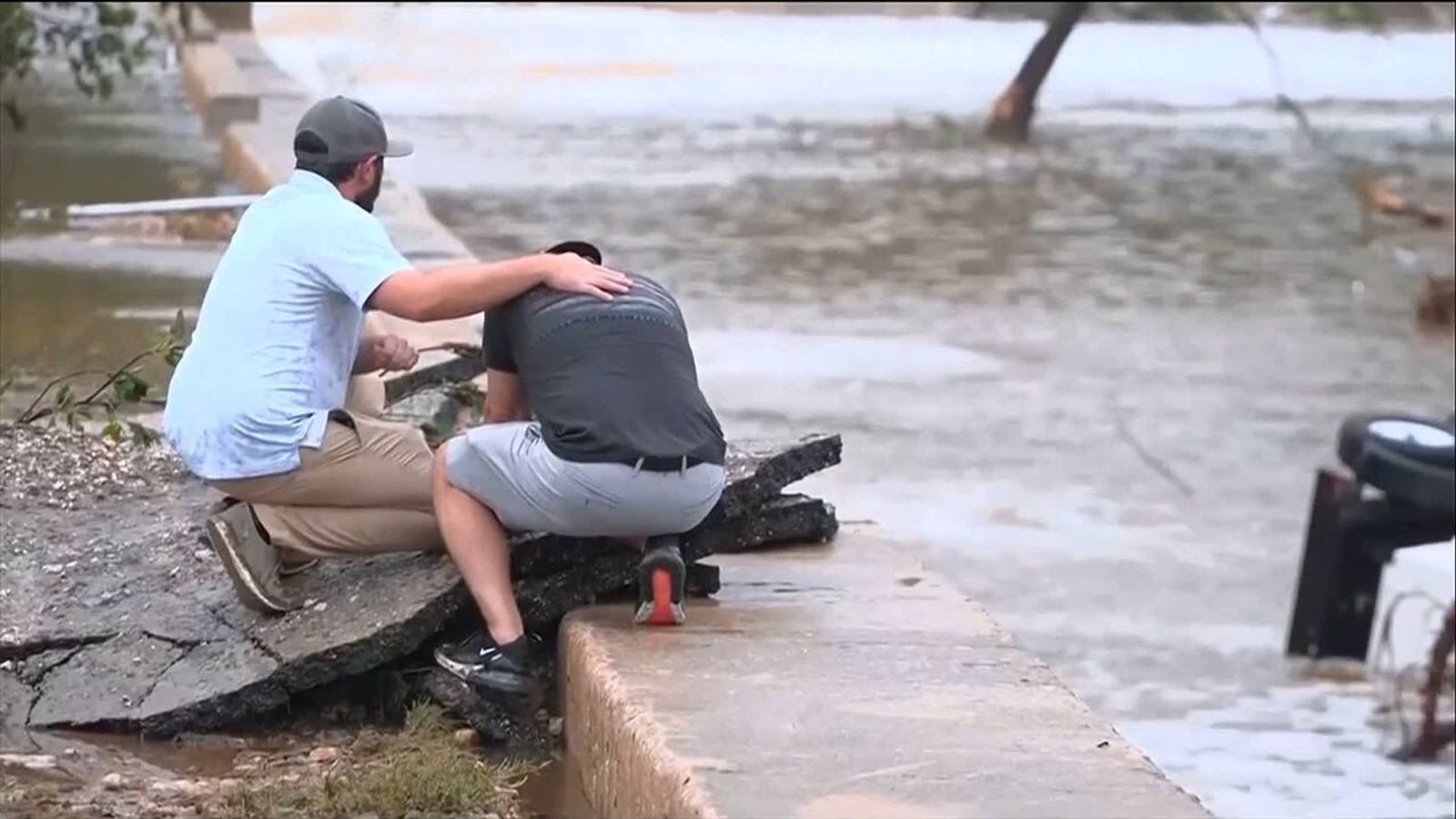 Desperate search for missing children after Texas flash flooding kills dozens | News UK Video ...