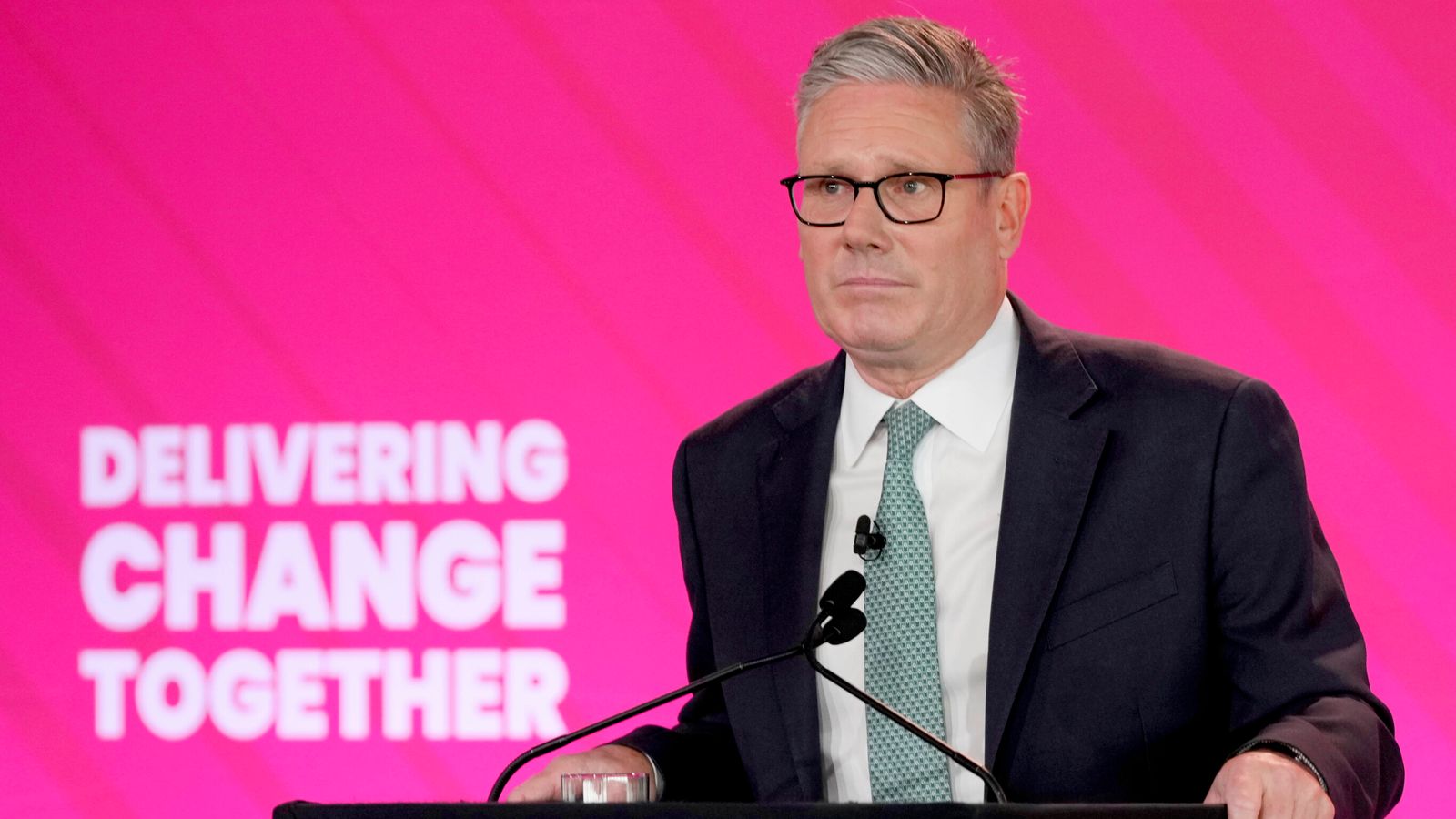 Starmer sends remaining rebel Labour MPs warning | Politics News | Sky News