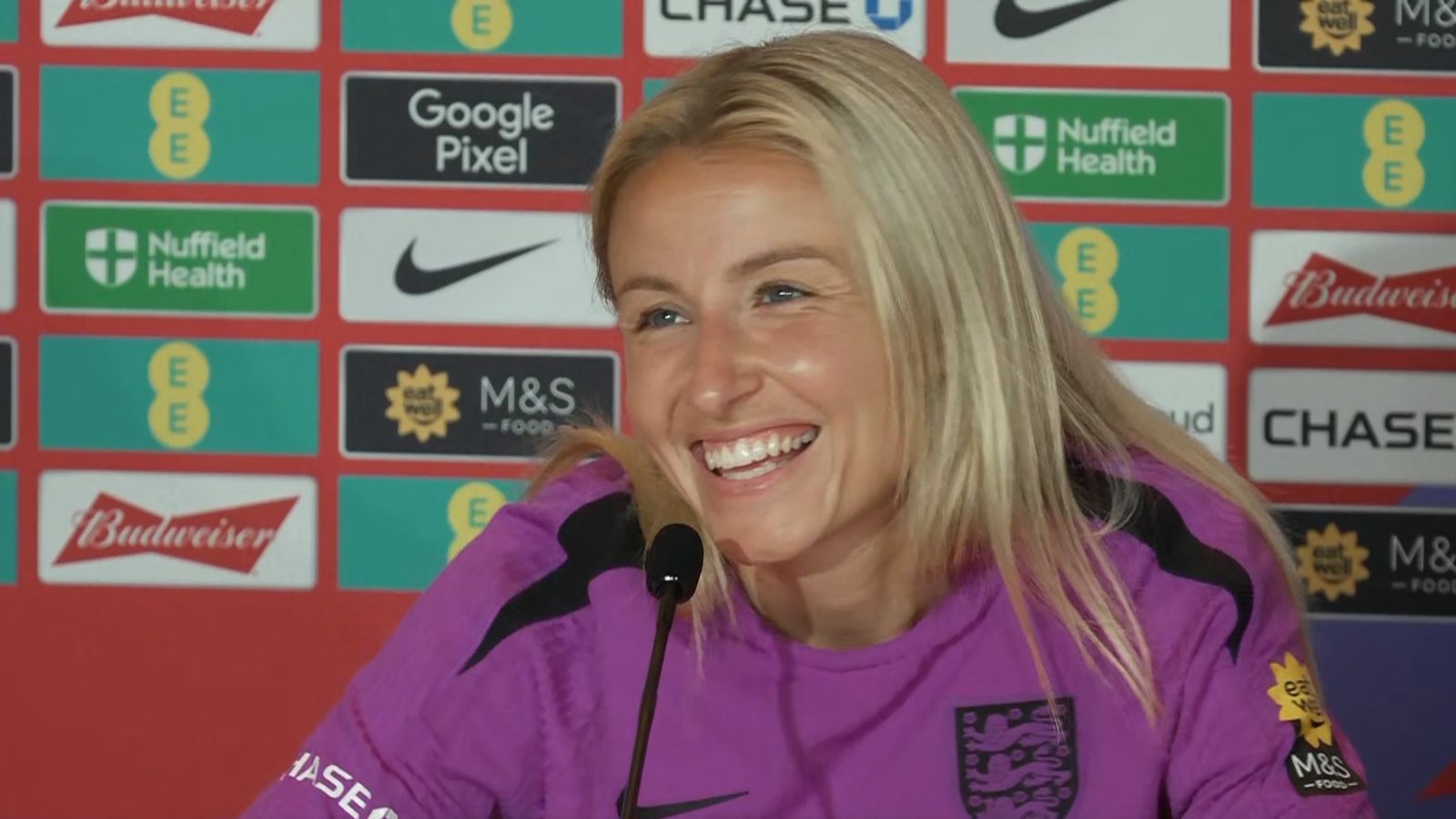 Leah Williamson jokes about mood in Lioness camp ahead of Sweden ...