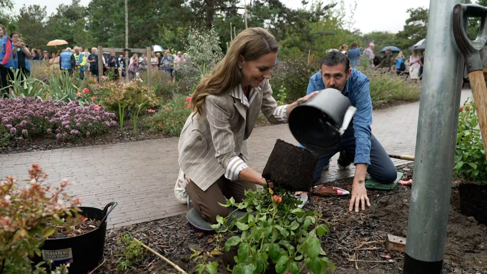 Princess of Wales speaks with cancer patients at Colchester Hospital ...