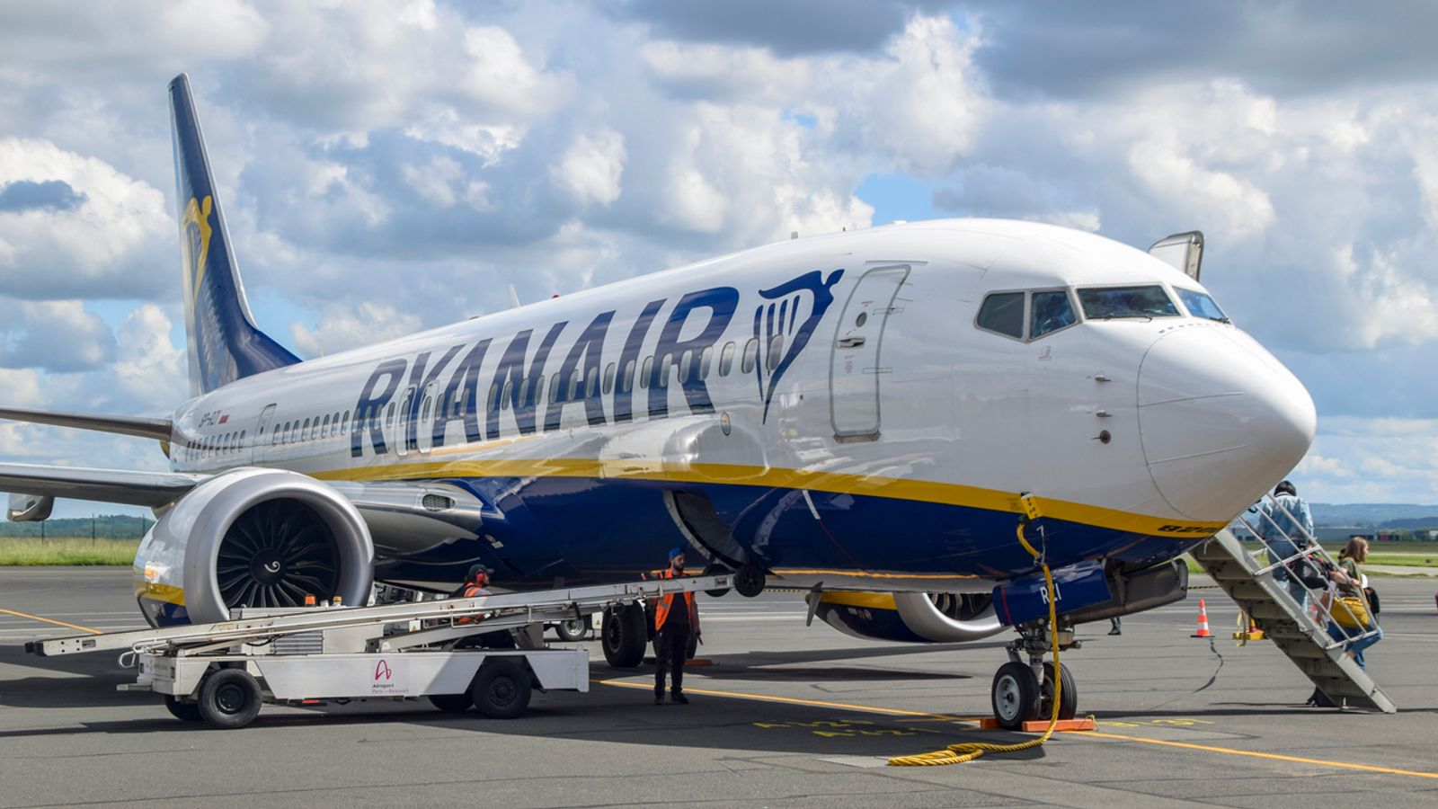 Money blog: 'Families held to ransom': Ryanair boss furious as strikes force 1,500 flight ...