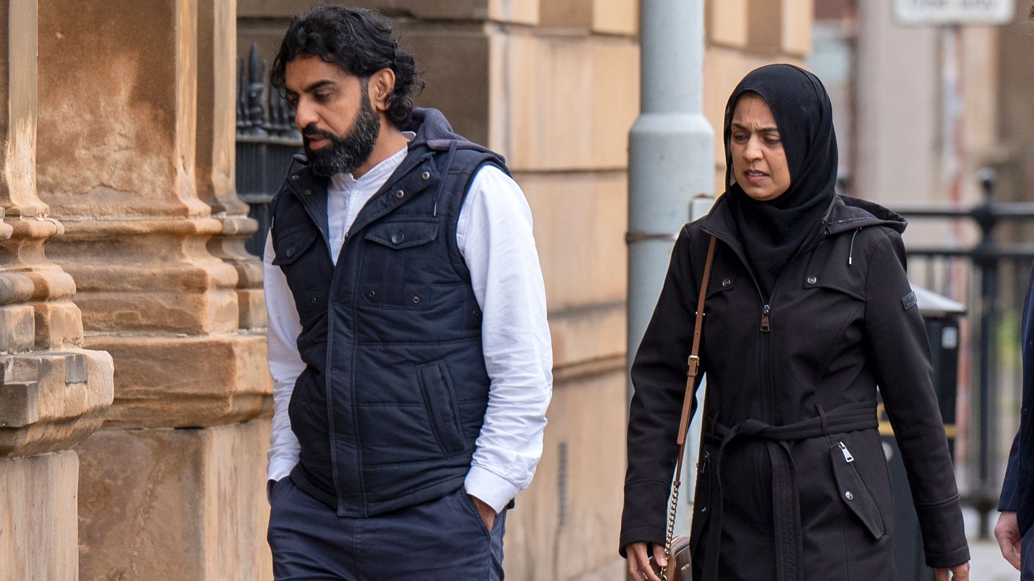 Doctor and husband who sold PPE stolen from NHS on eBay during pandemic ...