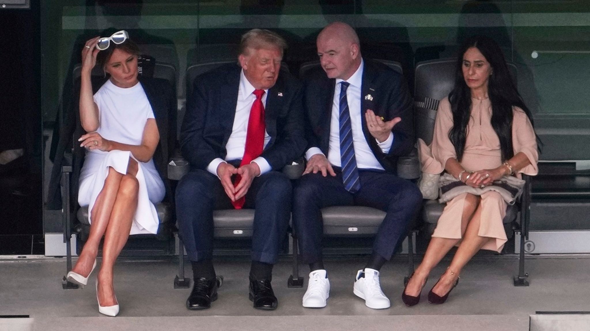 Chelsea win FIFA Club World Cup with victory over PSG - as Donald Trump presents trophy | UK ...