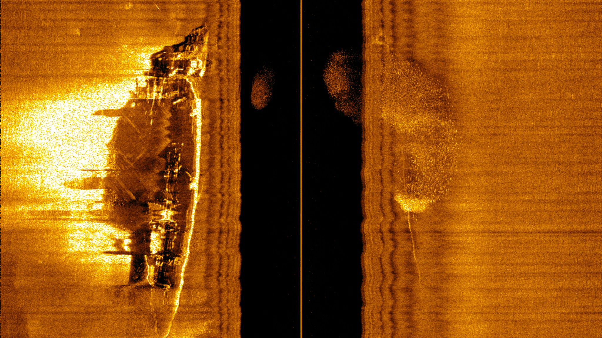 Divers discover Royal Navy warship HMS Nottingham 110 years after it ...