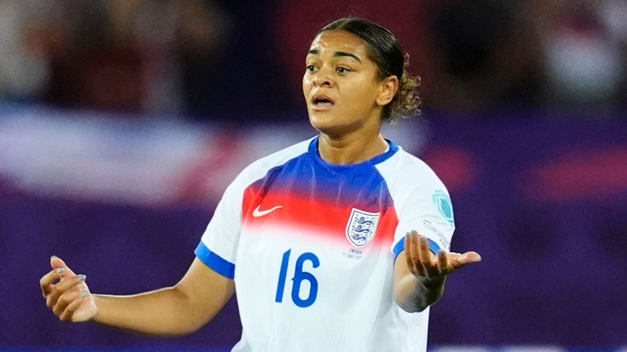 England star Jess Carter targeted by racist abuse during Euros | UK ...