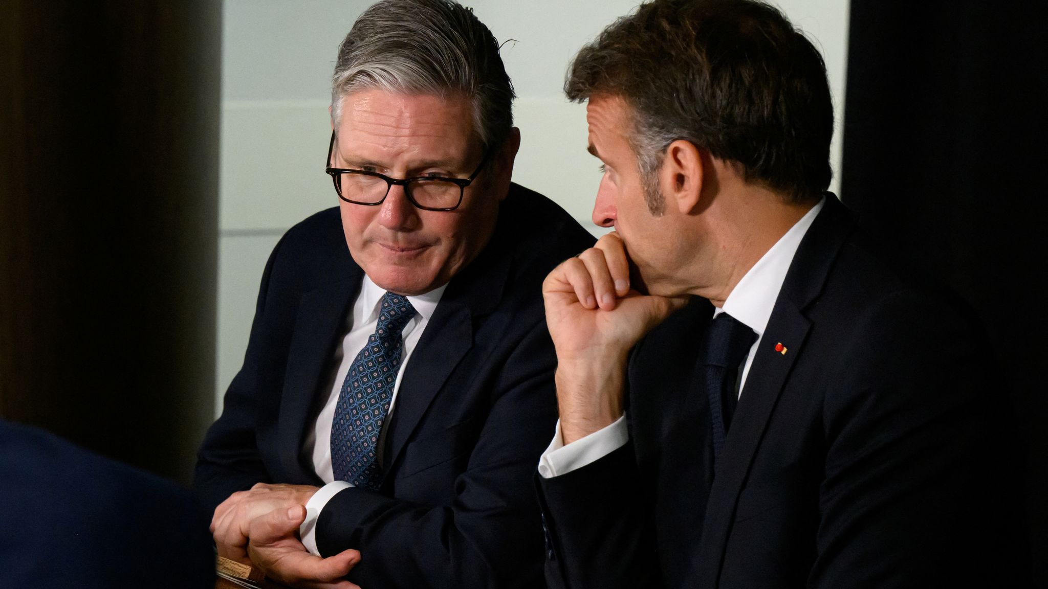 Starmer and Macron agree 'one in, one out' small boat migrants return ...