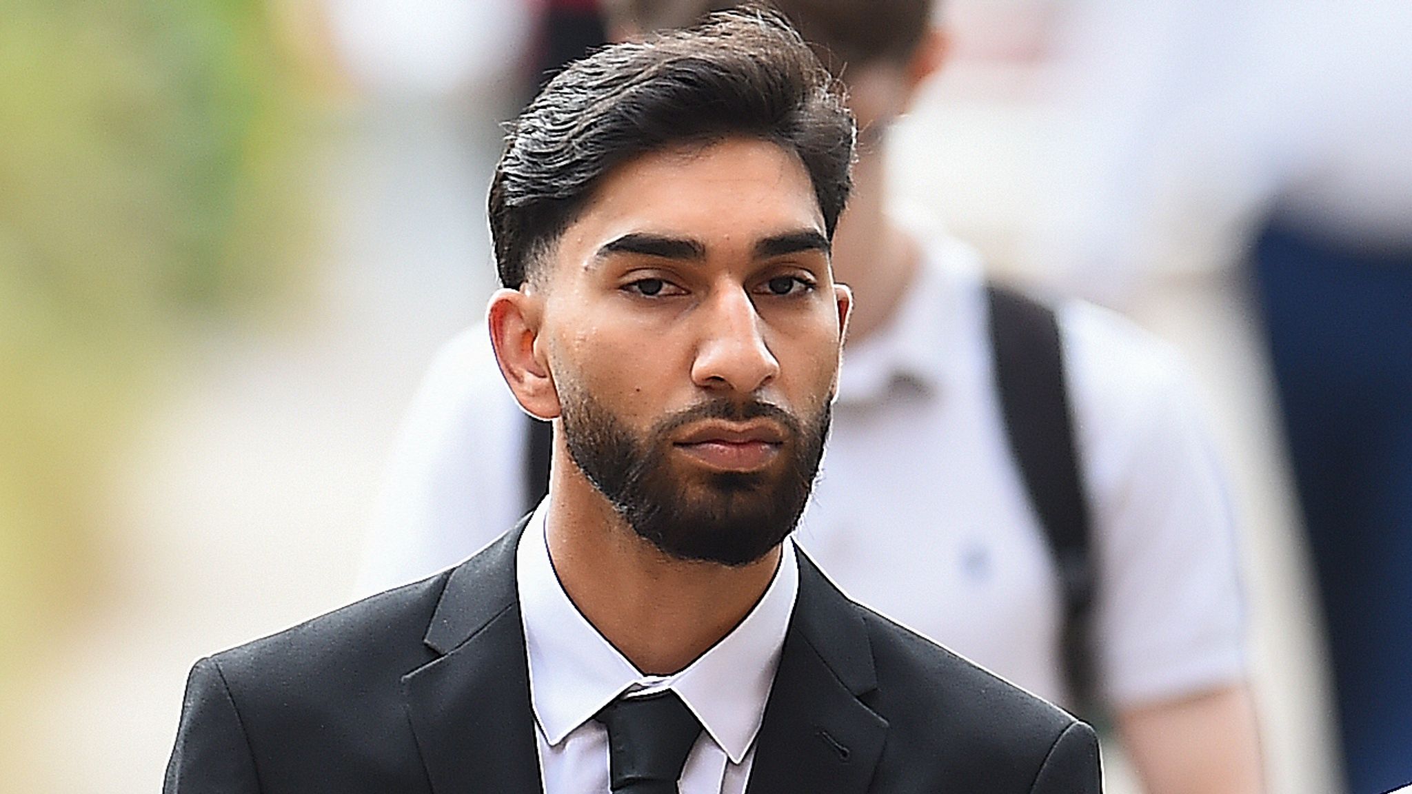 Man accused of assaulting police at Manchester Airport 'headbutted' a ...