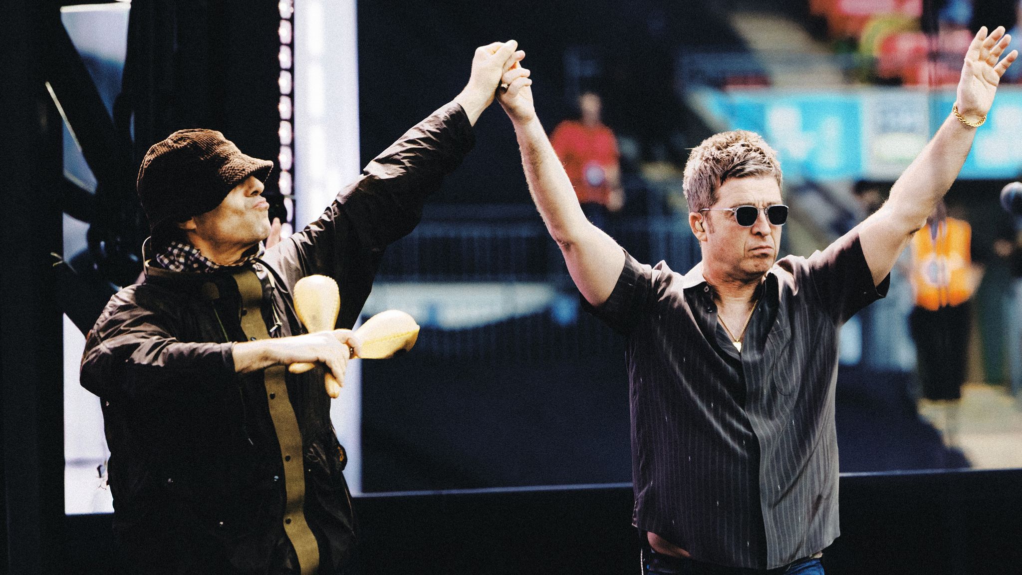 Noel Gallagher praises 'amazing' Liam for Oasis reunion tour | Ents ...