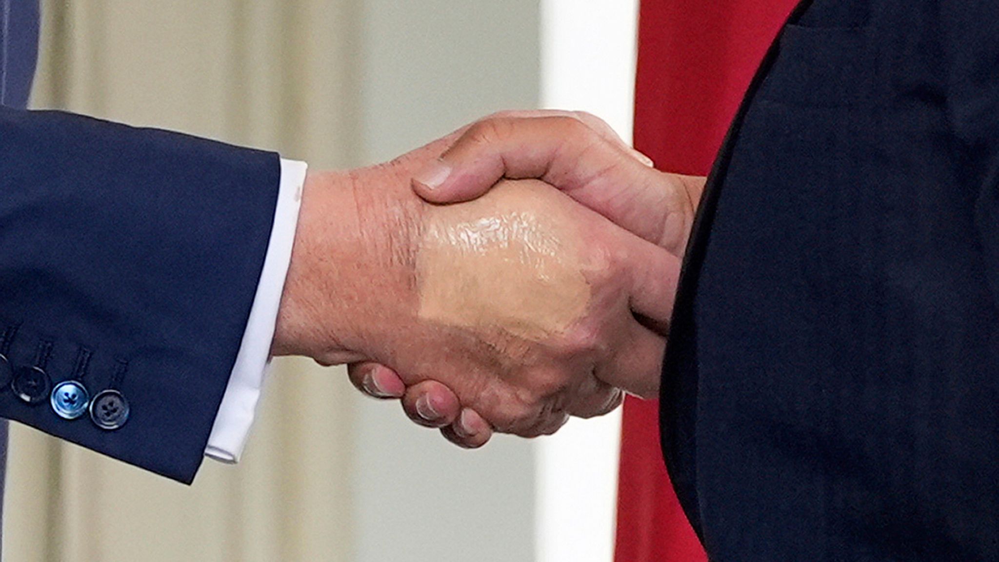 White House issues update on Donald Trump's health as president ...