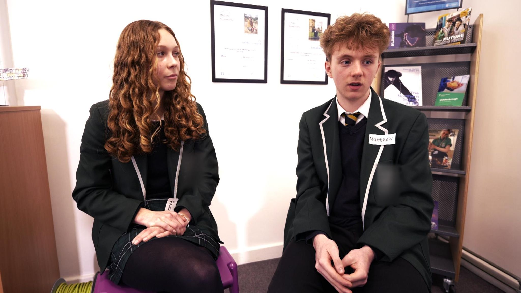 Two-hour screen time limit and curfews for children being considered by ...