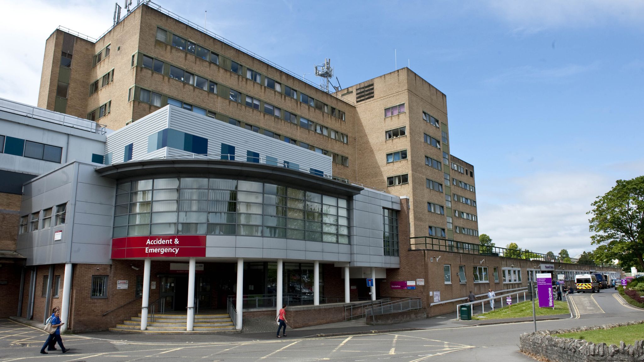 Daniel Gunter guilty of murdering his two-week-old baby son in hospital ...