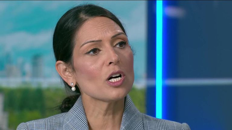 Rachel Reeves delivers first major speech as chancellor | News UK Video ...