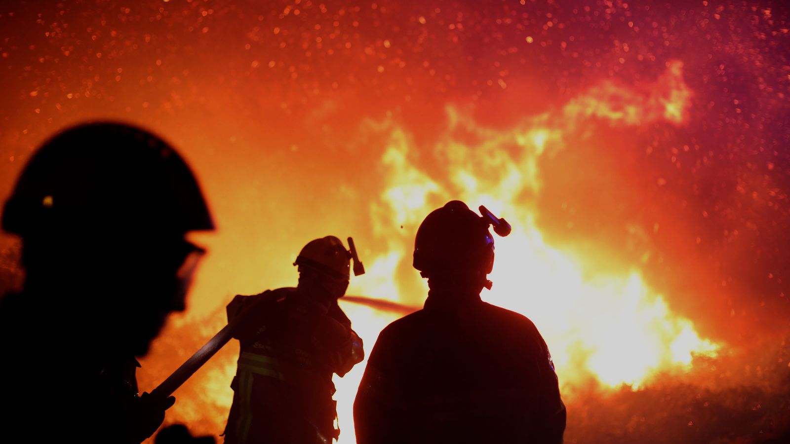 France wildfires: Firefighters tackle biggest blaze since 1949 | News ...