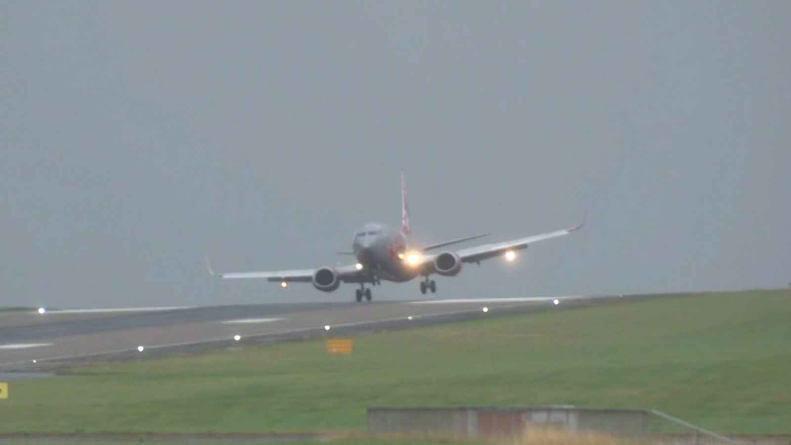 Storm Floris: Plane struggles to land at Leeds Bradford Airport as ...