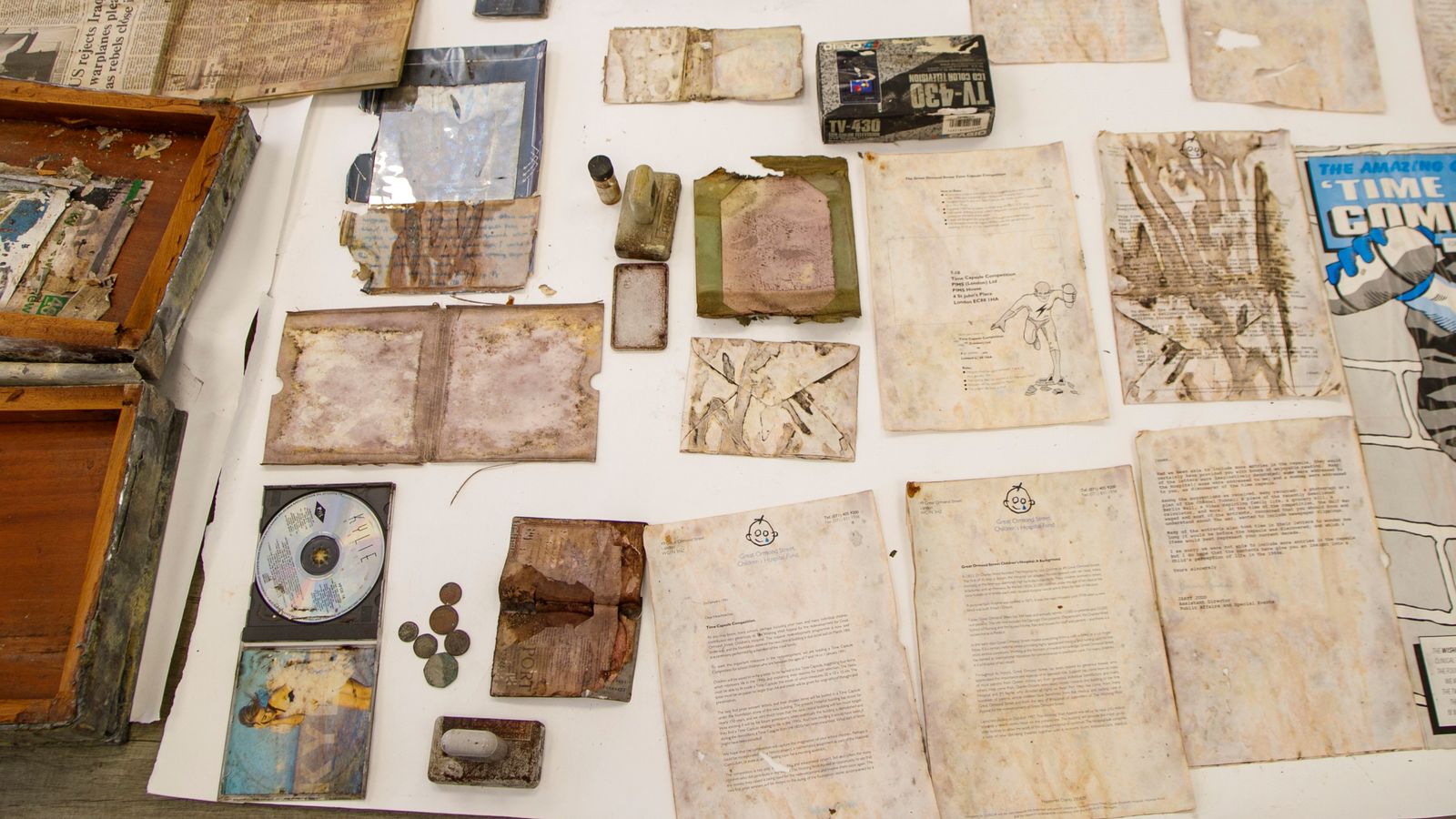 Princess Diana's 1991 time capsule included pocket-sized TV and Kylie ...
