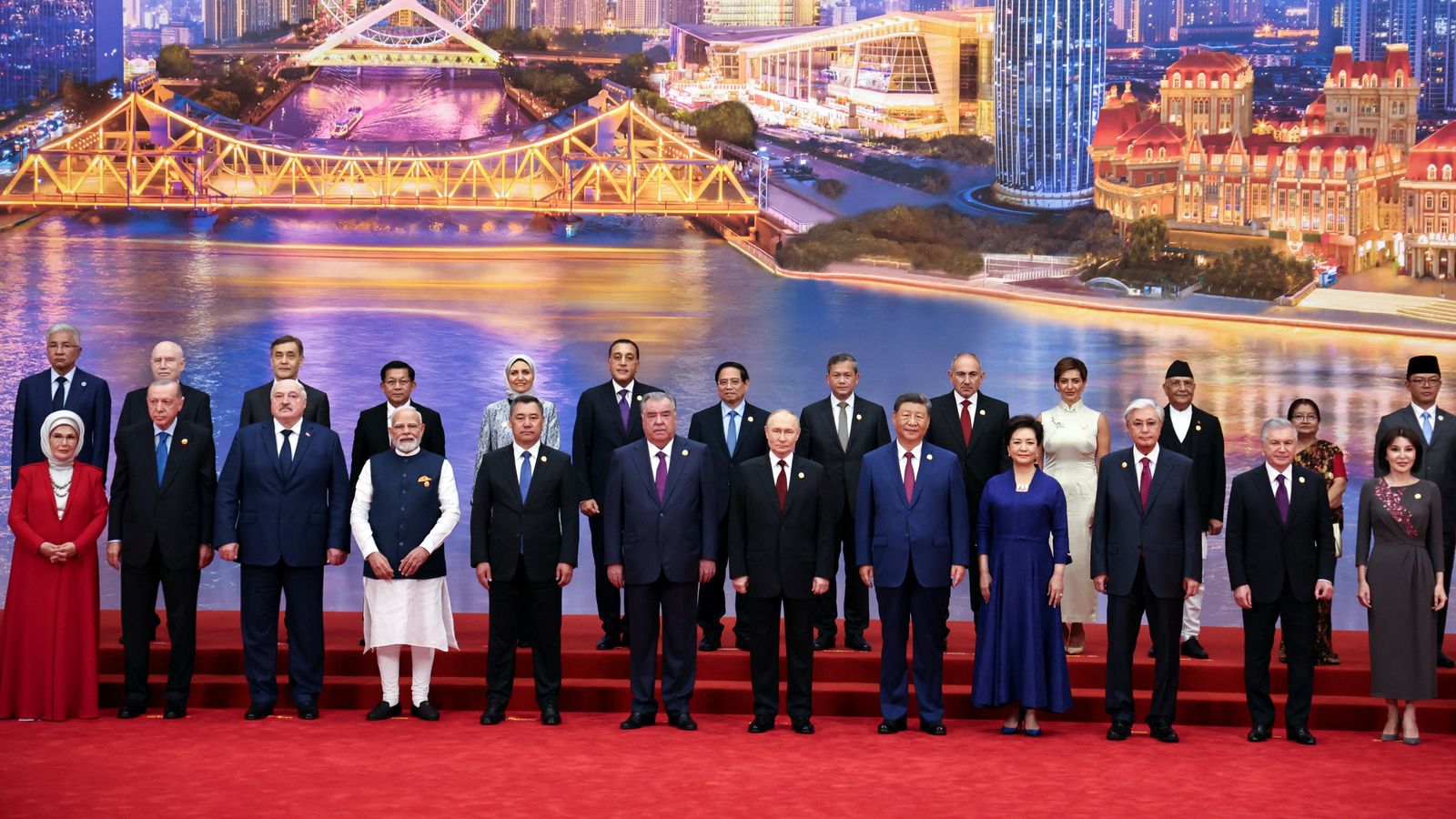 Chinese, Russian and Indian leaders seek to show unity and push for new world order in Beijing ...