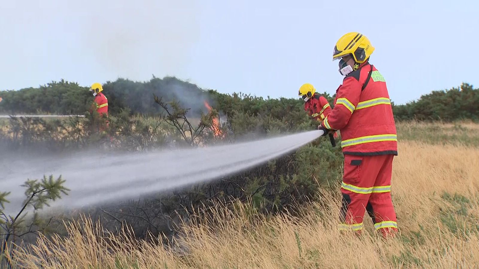 Public urged to 'stay away' from Dorset fire | News UK Video News | Sky ...