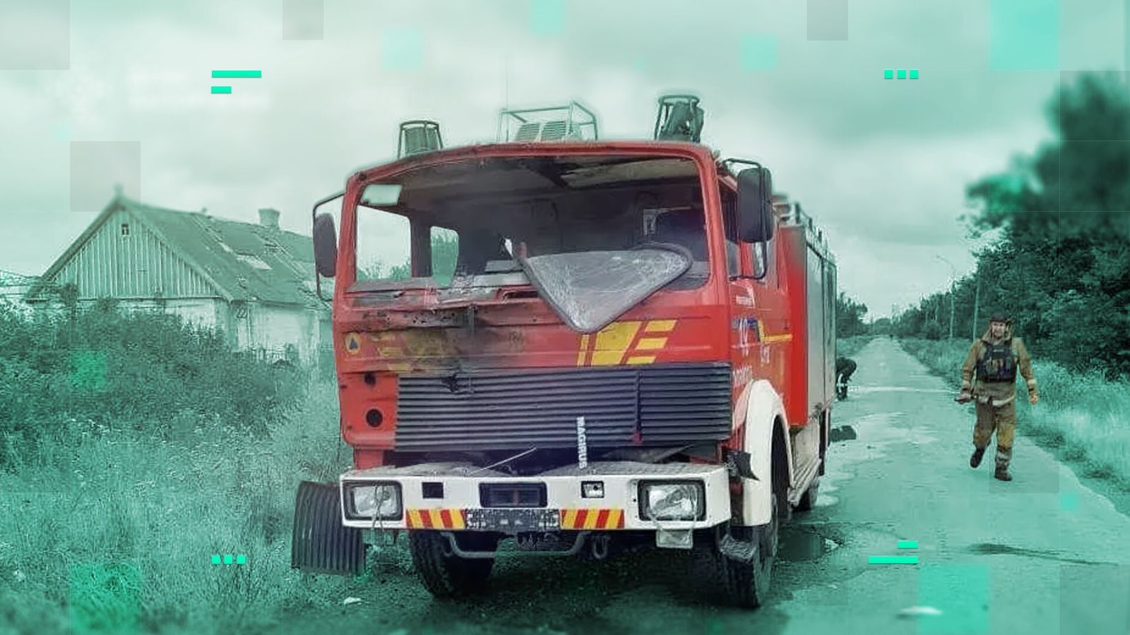 Videos showing Russian drones targeting Ukrainian emergency vehicles ...