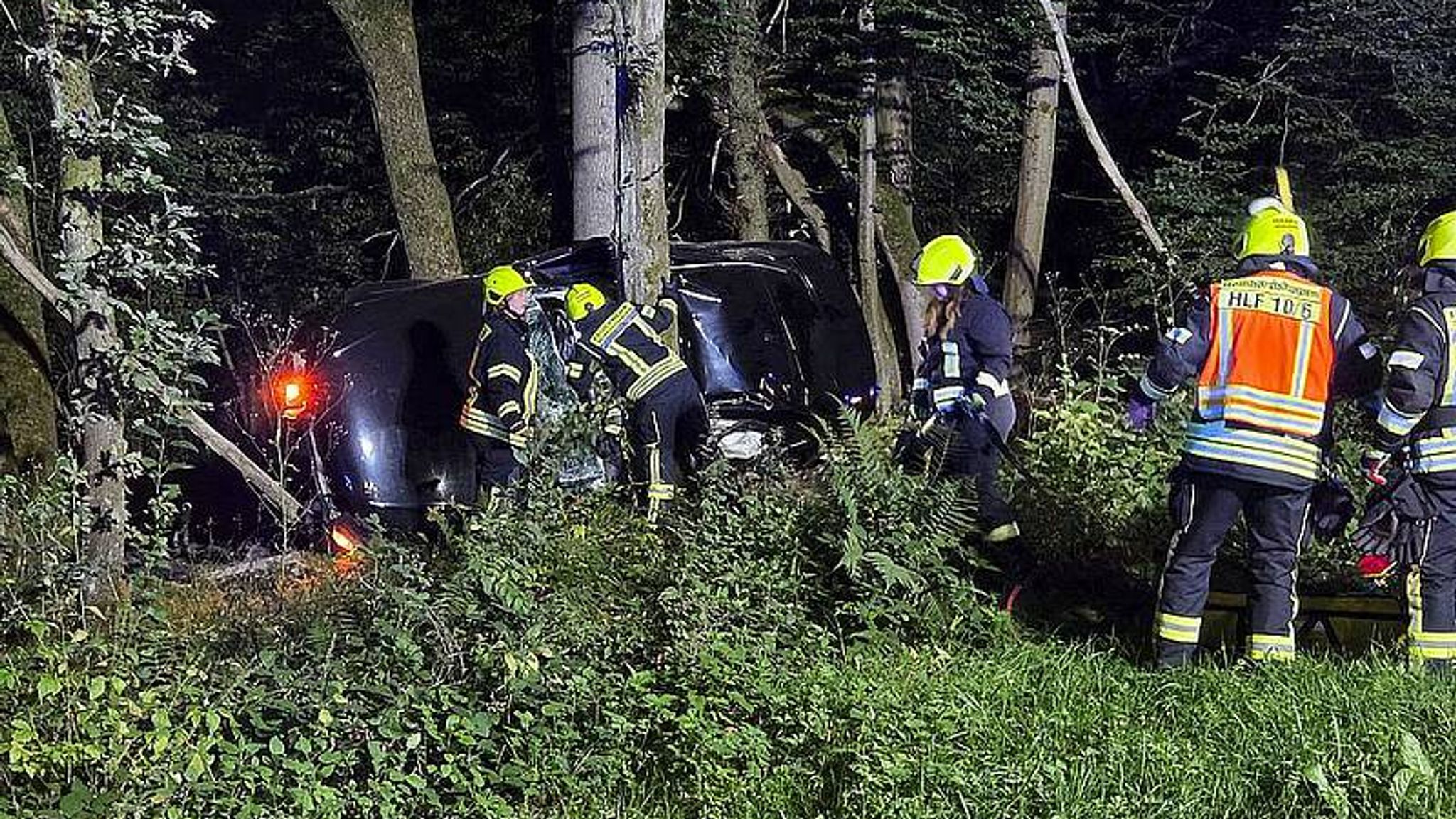 Two married couples found dead in British car after crash in Germany ...