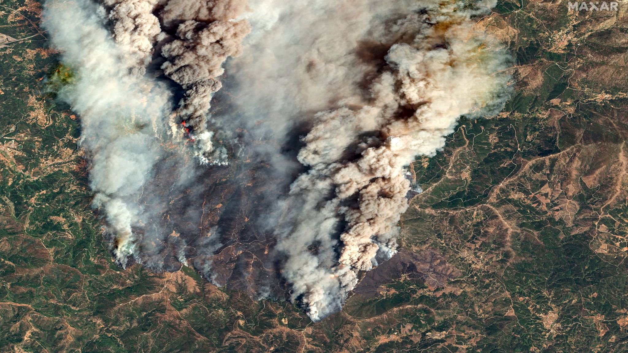Millions of people threatened by wildfires near their homes, research ...