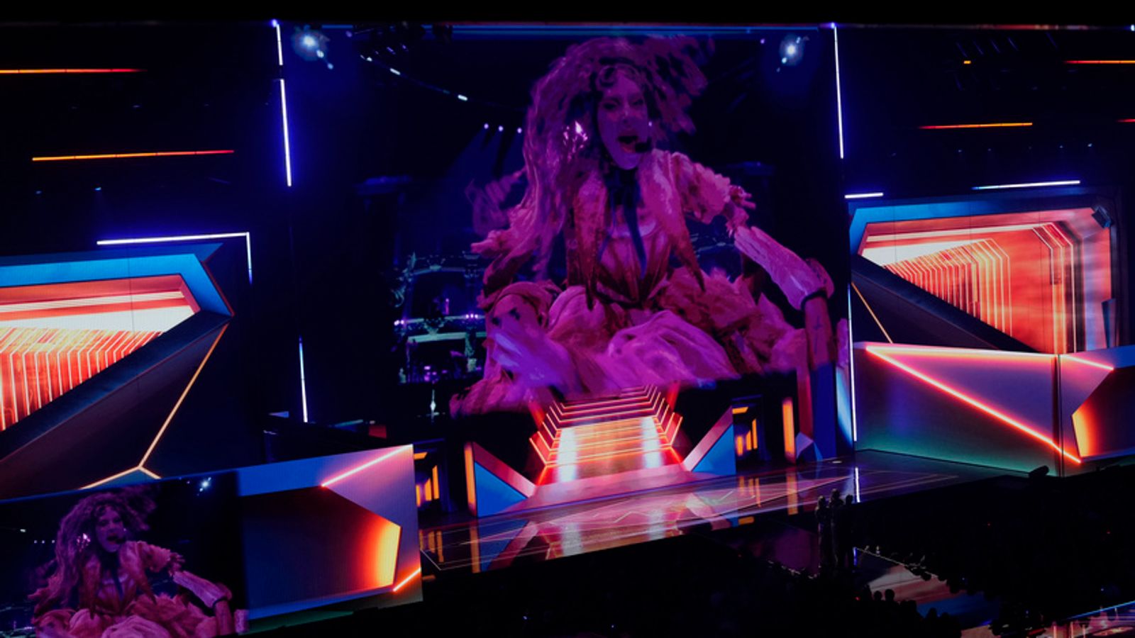 MTV VMAs in pictures: Lady Gaga, Ariana Grande and Sabrina Carpenter ...