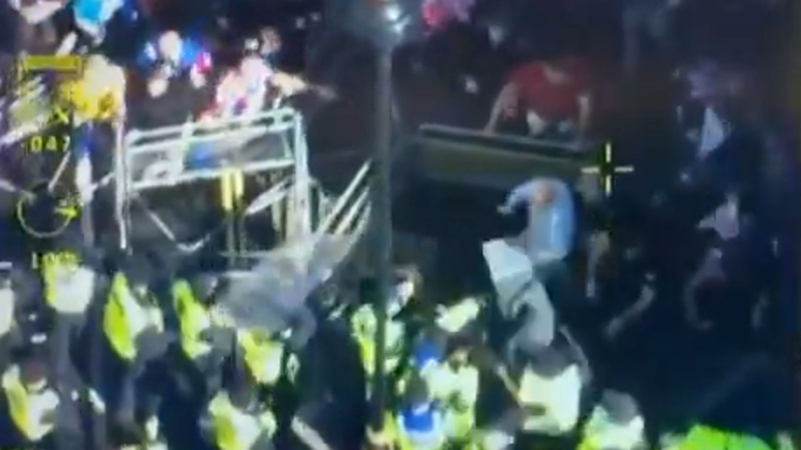 Small group of protesters clash with police at 'Unite The Kingdom ...