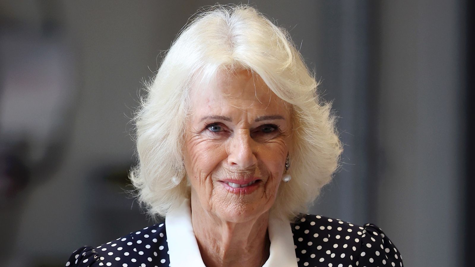 Queen pulls out of funeral for Duchess of Kent due to illness | News UK ...