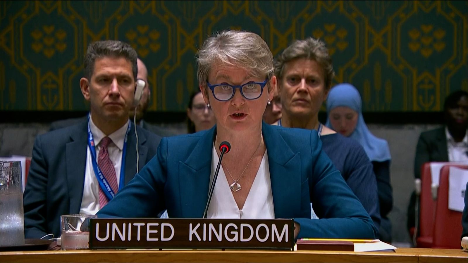 Yvette Cooper speaks against Russian planes entering NATO airspace at ...