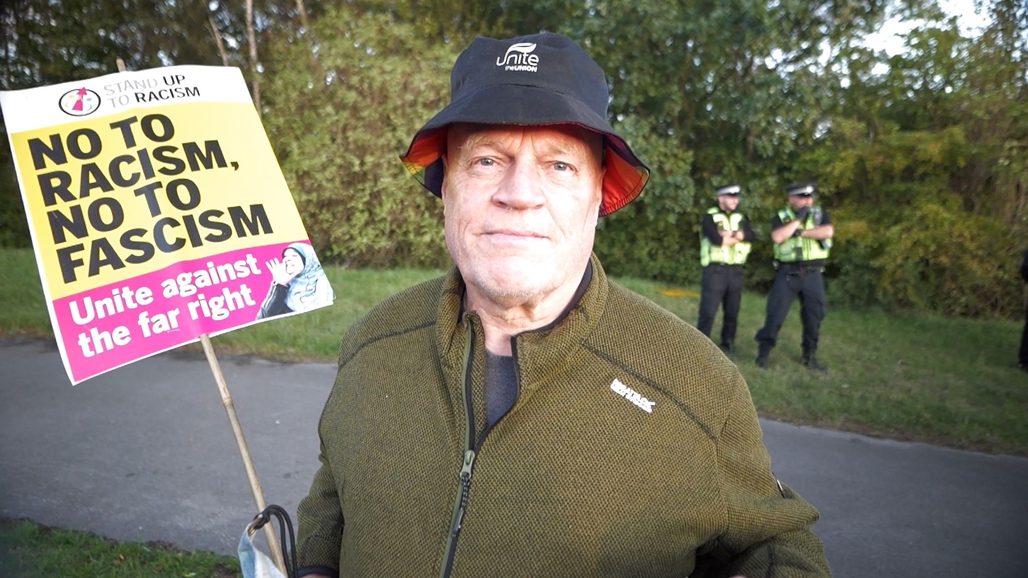 'They're angry with the wrong people': The counter-protesters opposing ...