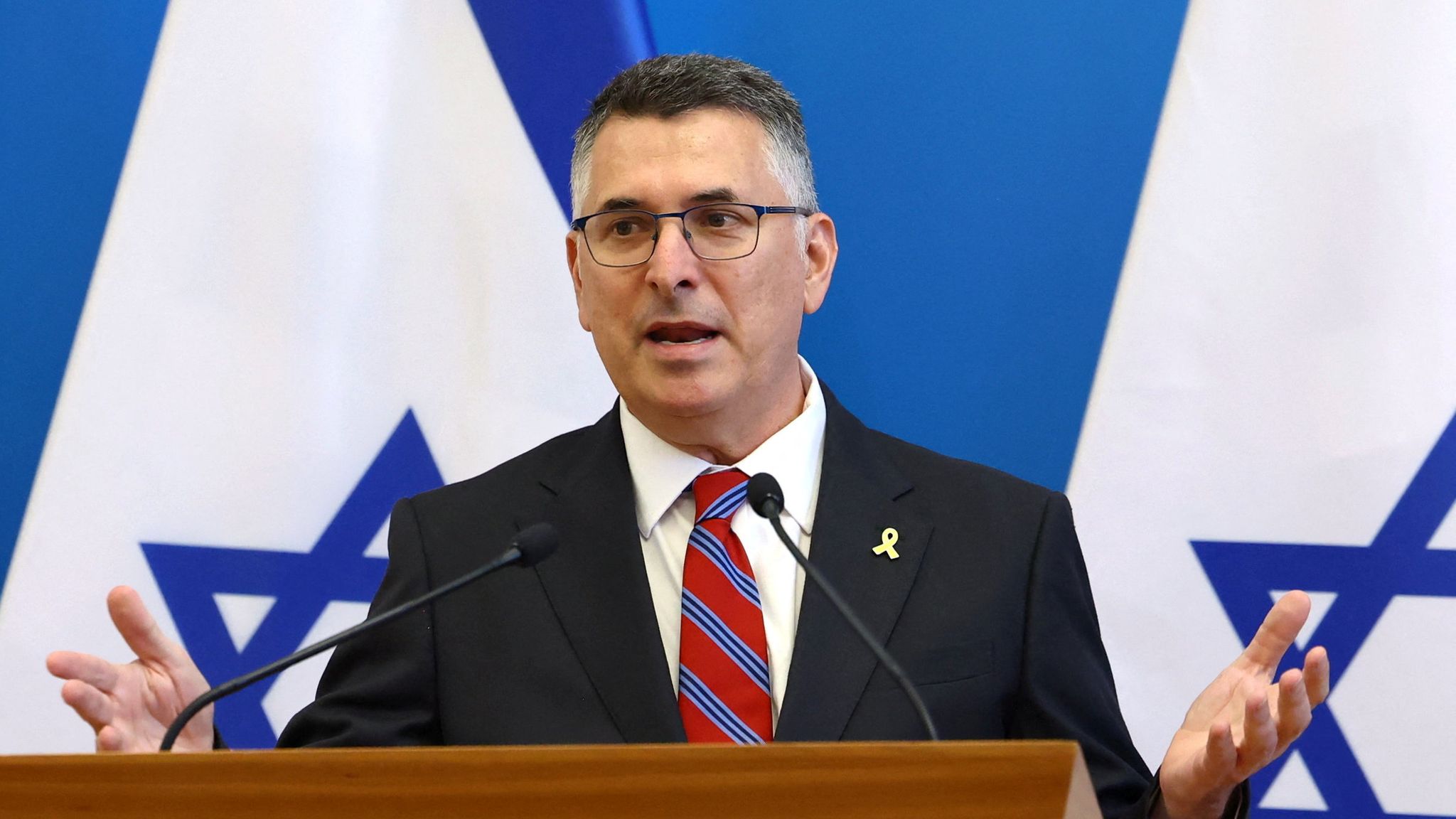 Green Party leader Polanski calls for Israeli president's arrest during ...