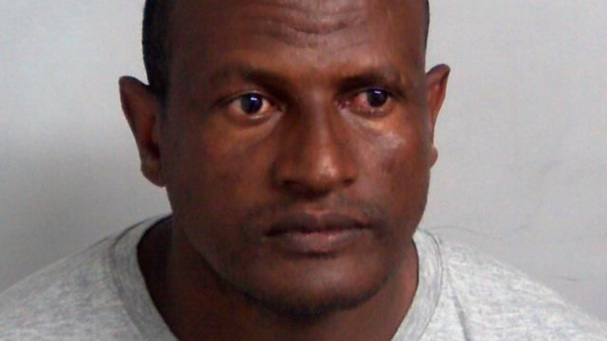 Wrongly-released migrant 'tried to return to prison 4 or 5 times ...