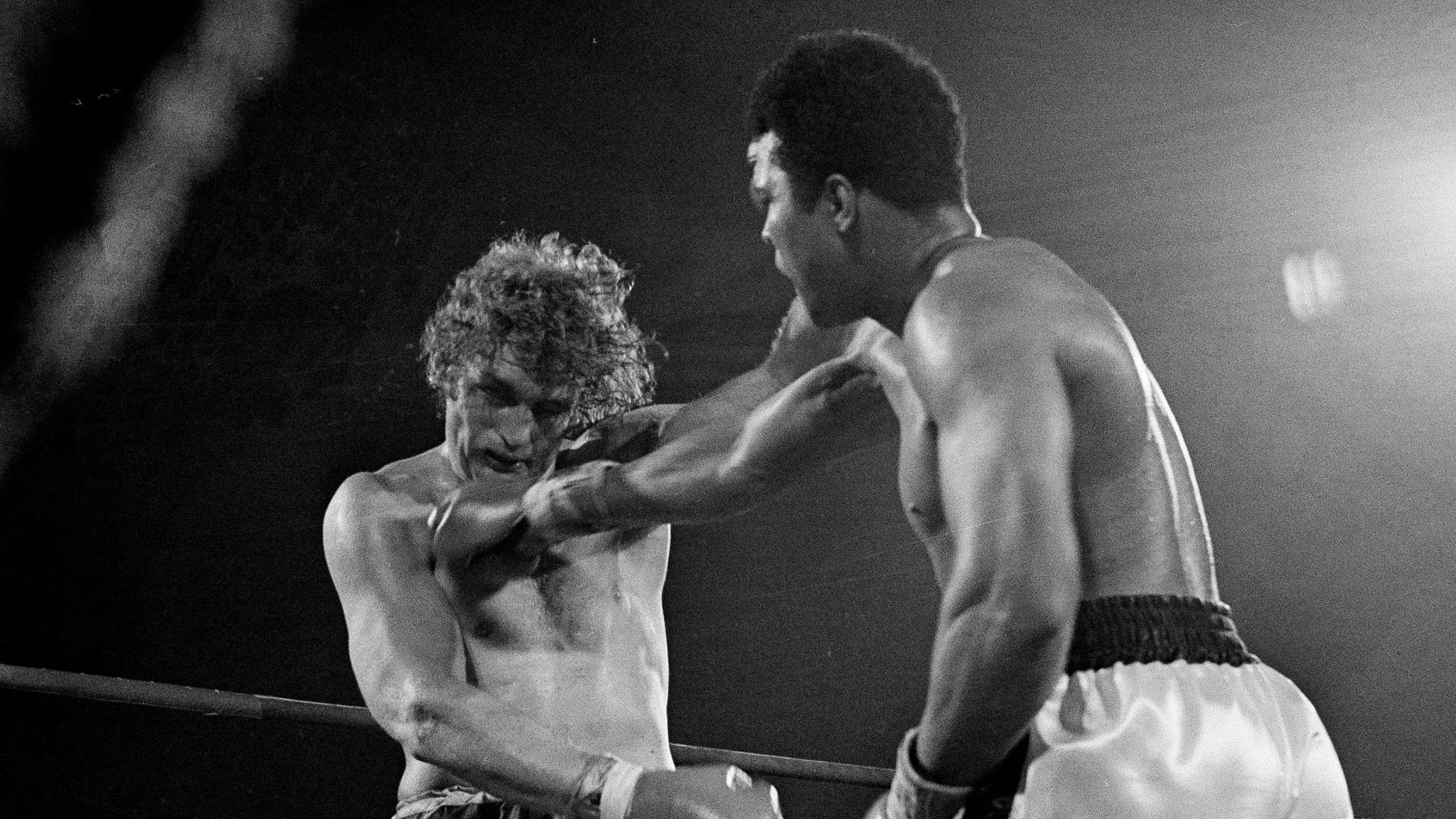 Joe Bugner: Former British heavyweight boxing champion, who fought ...