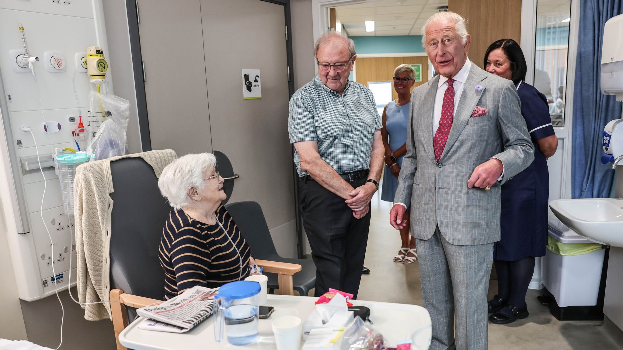 The King jokes 'bits don't work so well' after 70 as he opens hospital ...