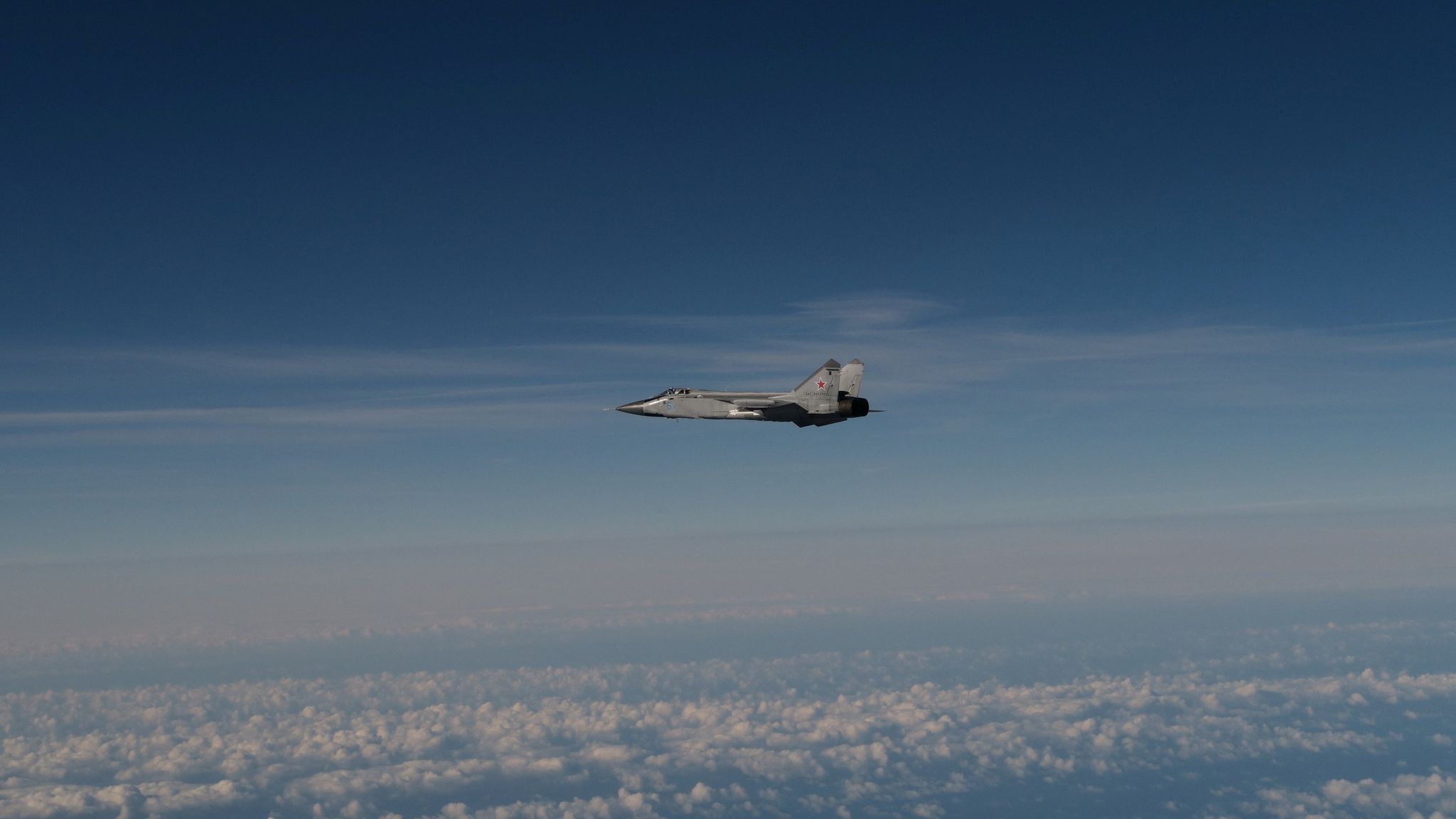 NATO responds after Russian military jets 'violate' Estonian airspace ...