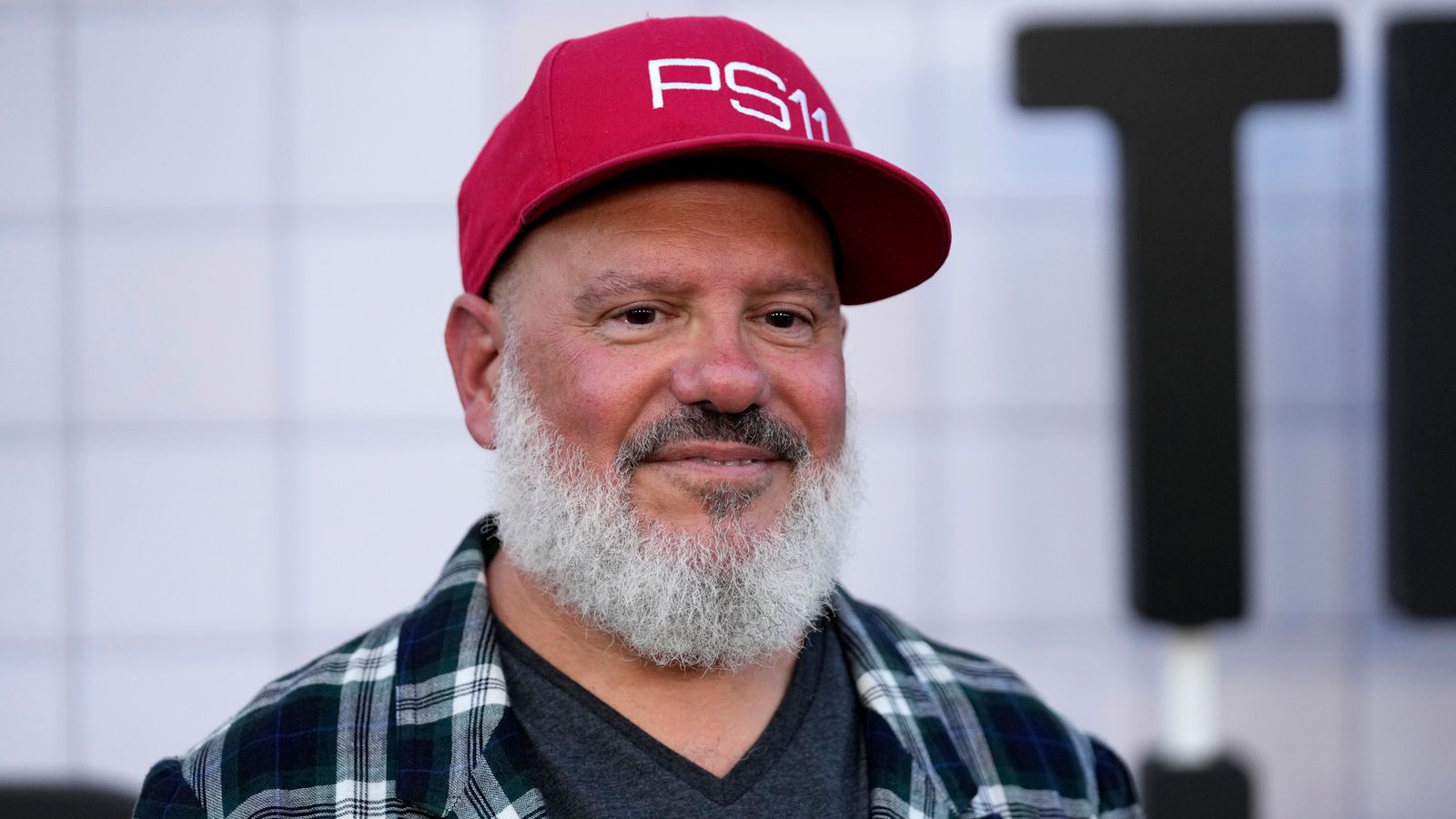 Why top comedians are being criticised for performing in Saudi Arabia ...