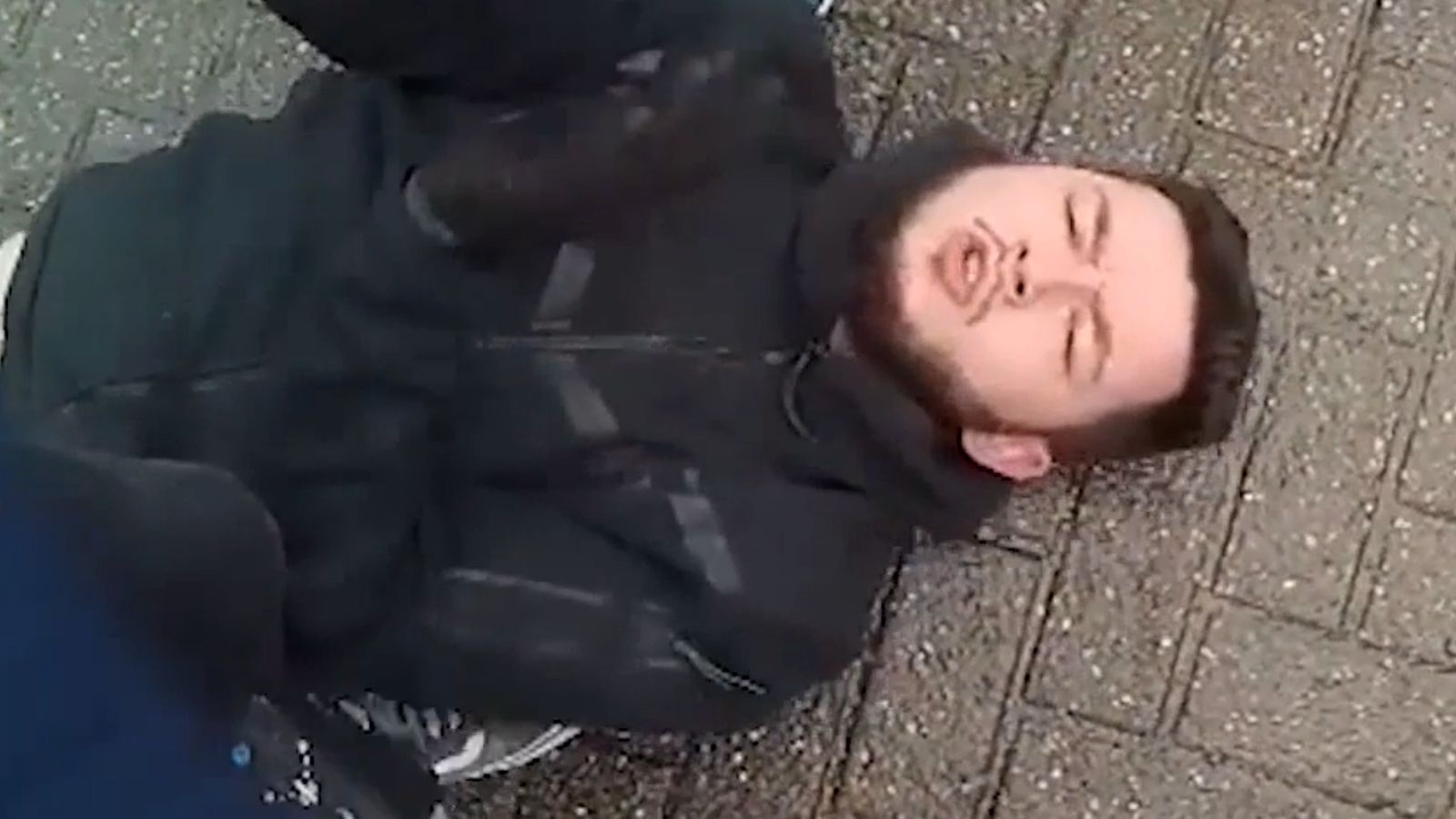The moment arsionist sponsored by Russian mercenaries is arrested ...