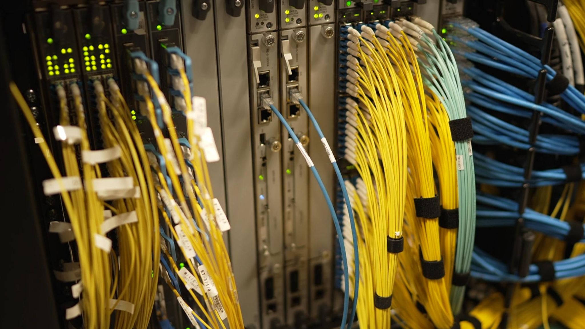 'Huge vote of confidence' as data centre giant announces £4bn British ...