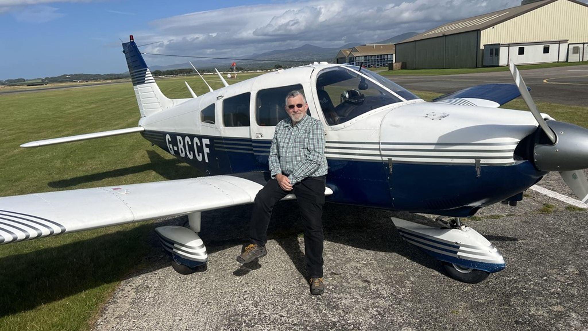 £200k salaries and why they really make you put your phone on airplane ...