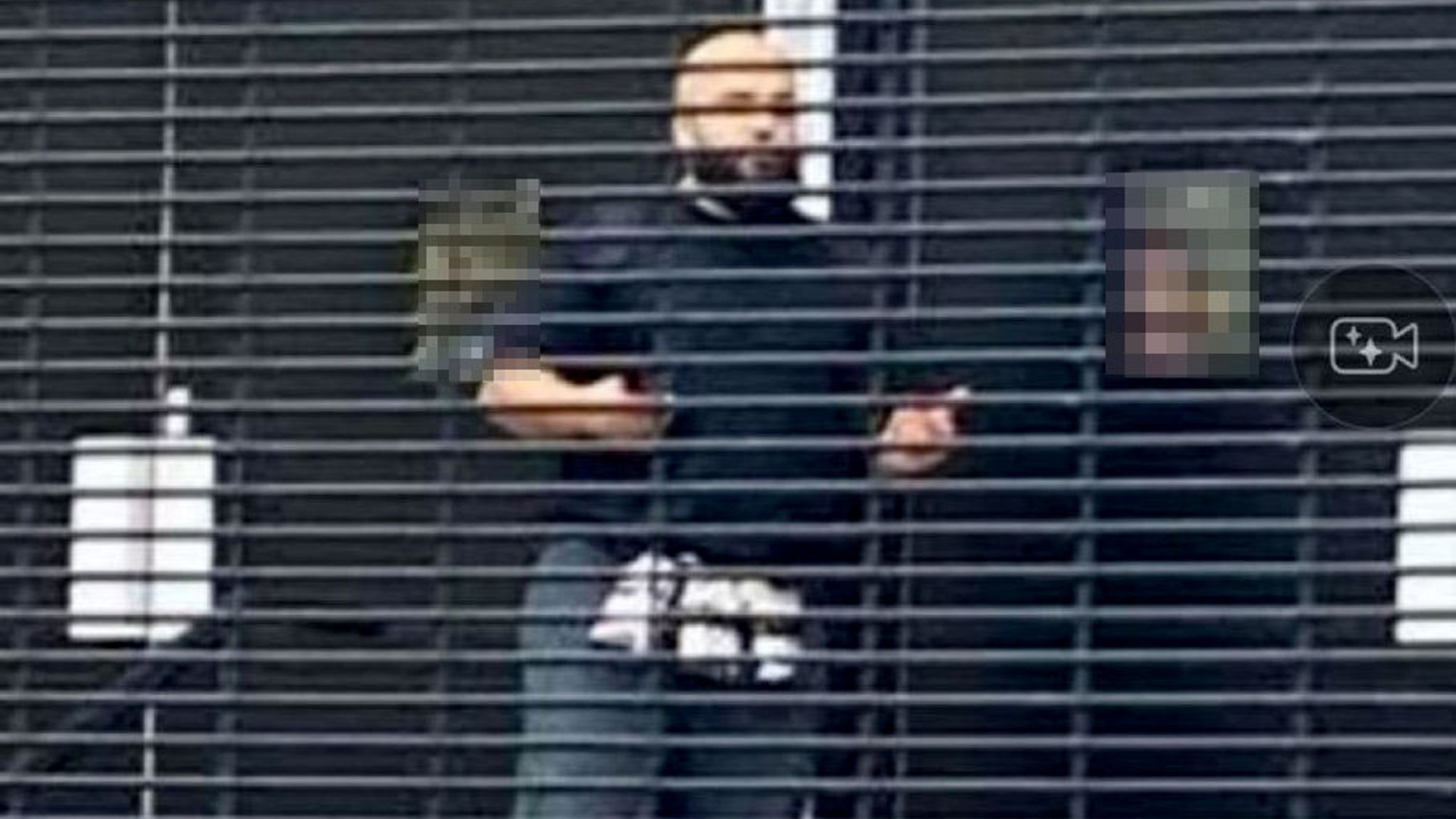 'Hero' shot dead by accident was holding Manchester synagogue doors to ...