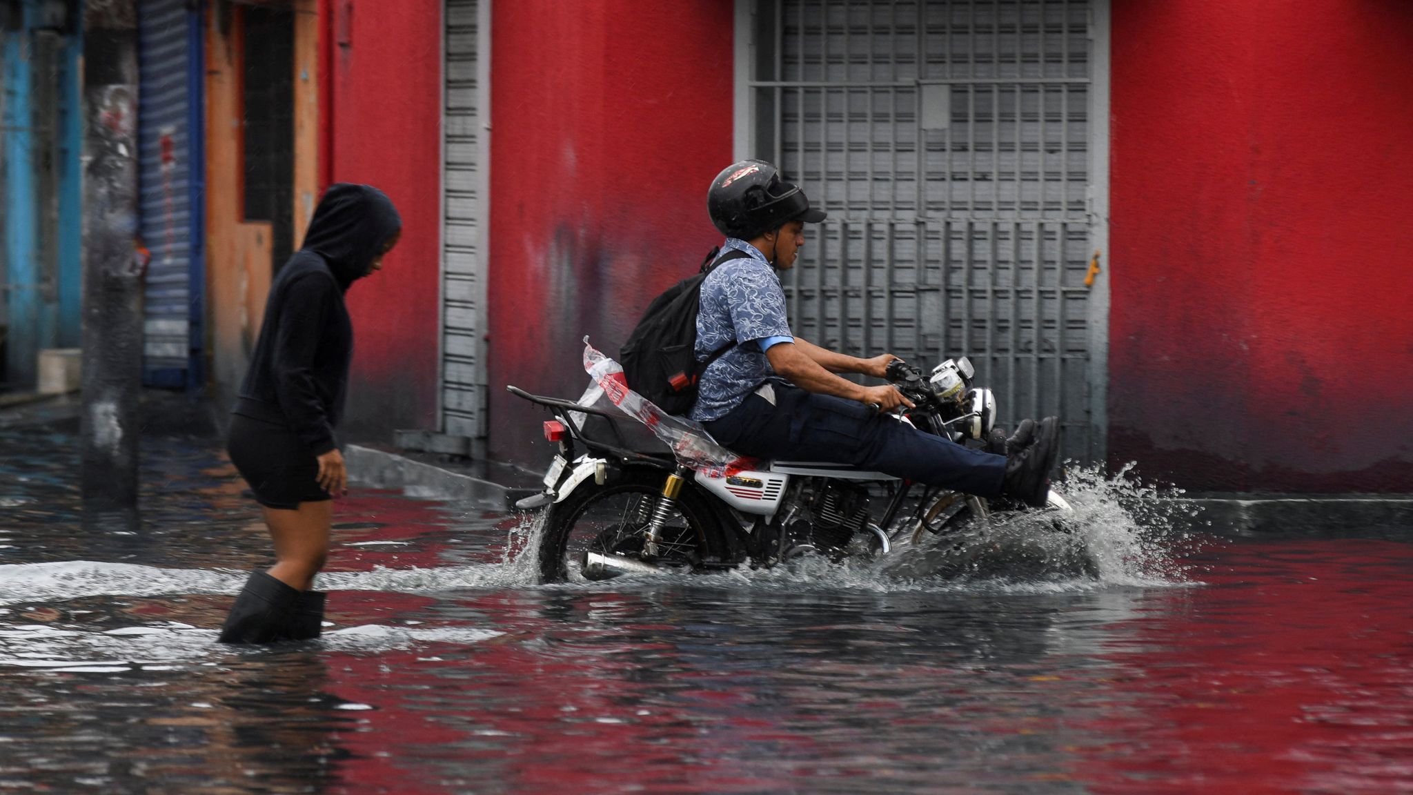 'Life-threatening storm' set to strike Jamaica as Hurricane Melissa ...