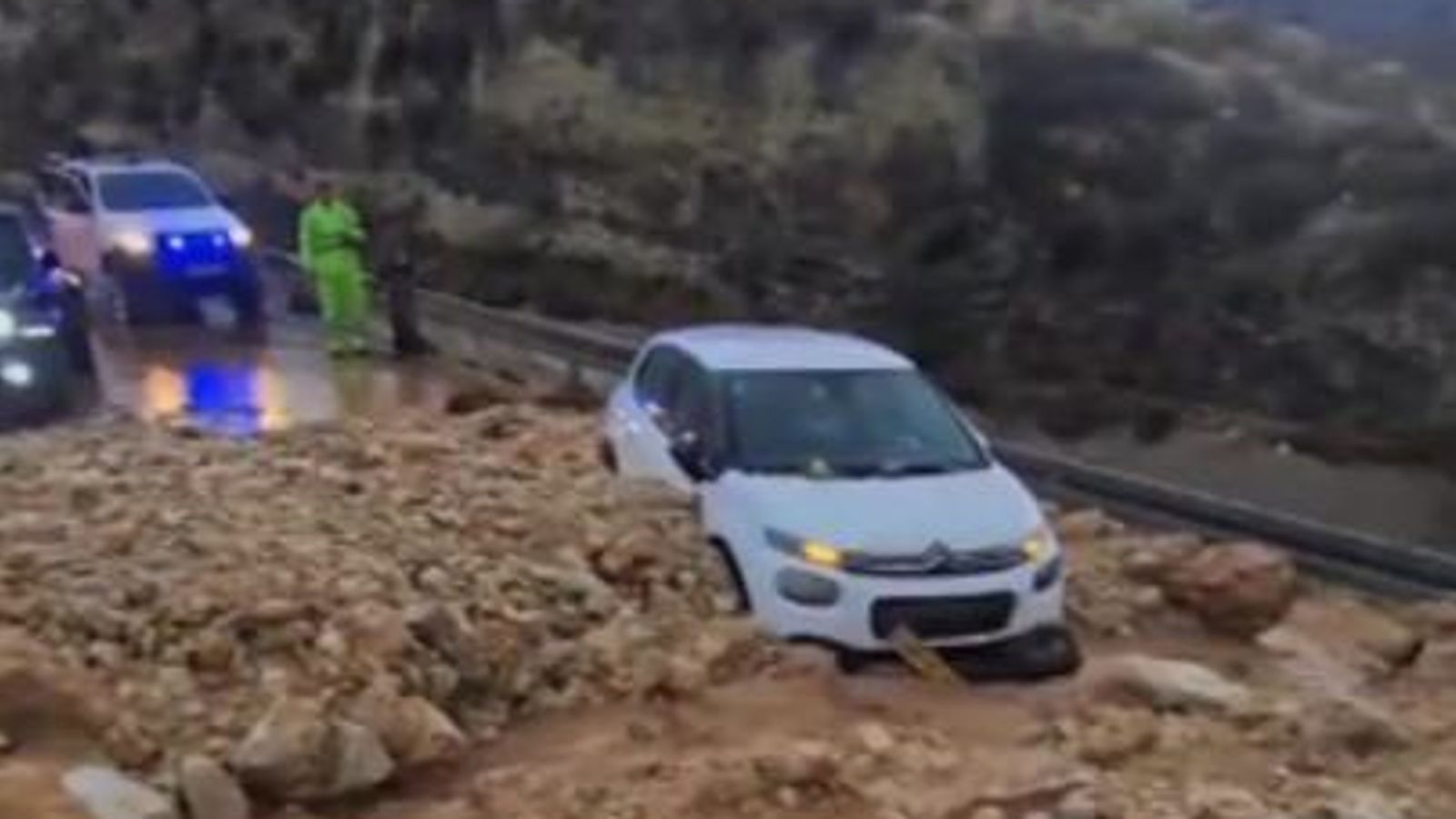 West Bank hit by flash flooding as cars stranded | World News | Sky News
