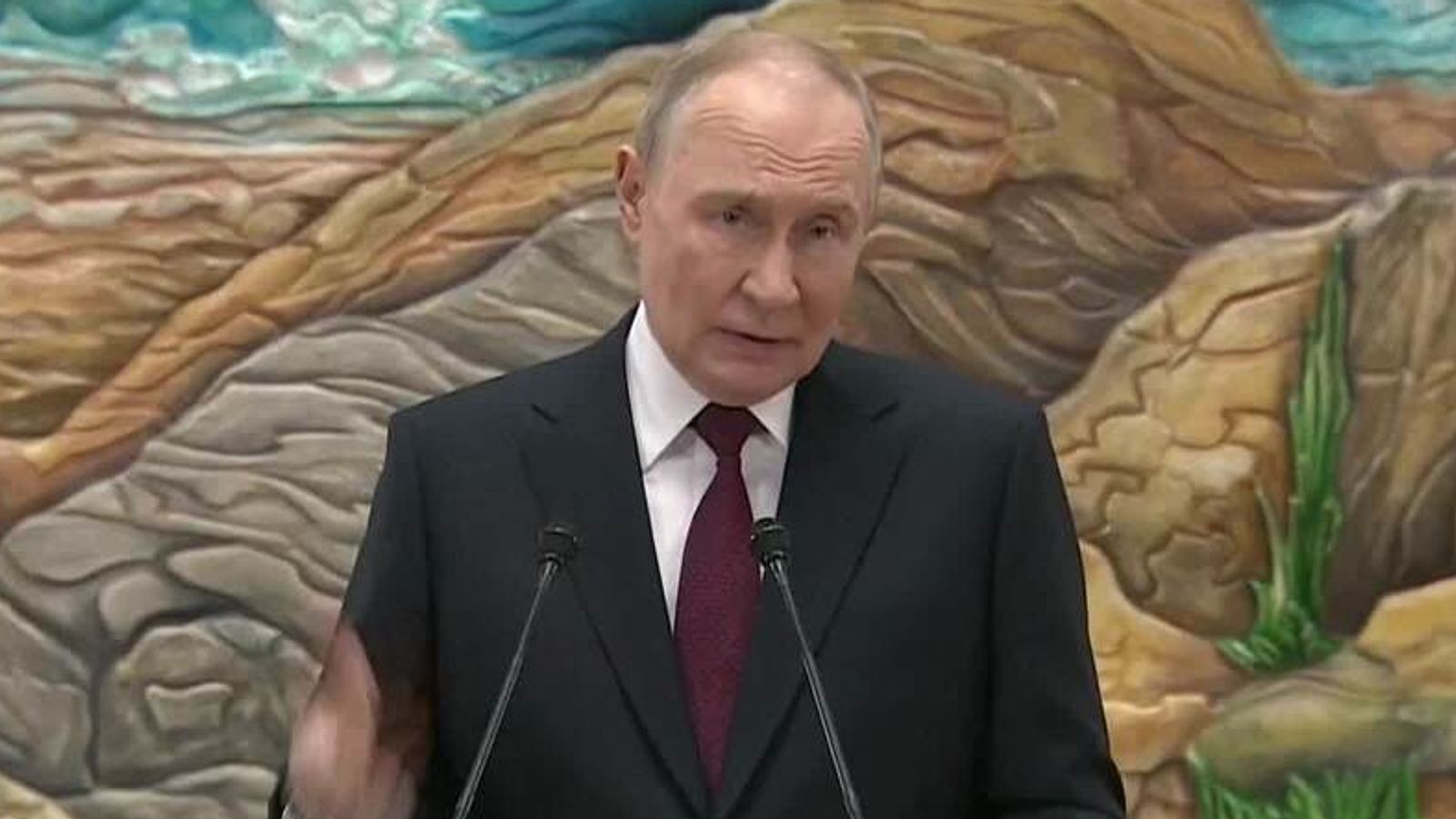 Putin: No final versions of Trump’s peace plan | World News | Sky News