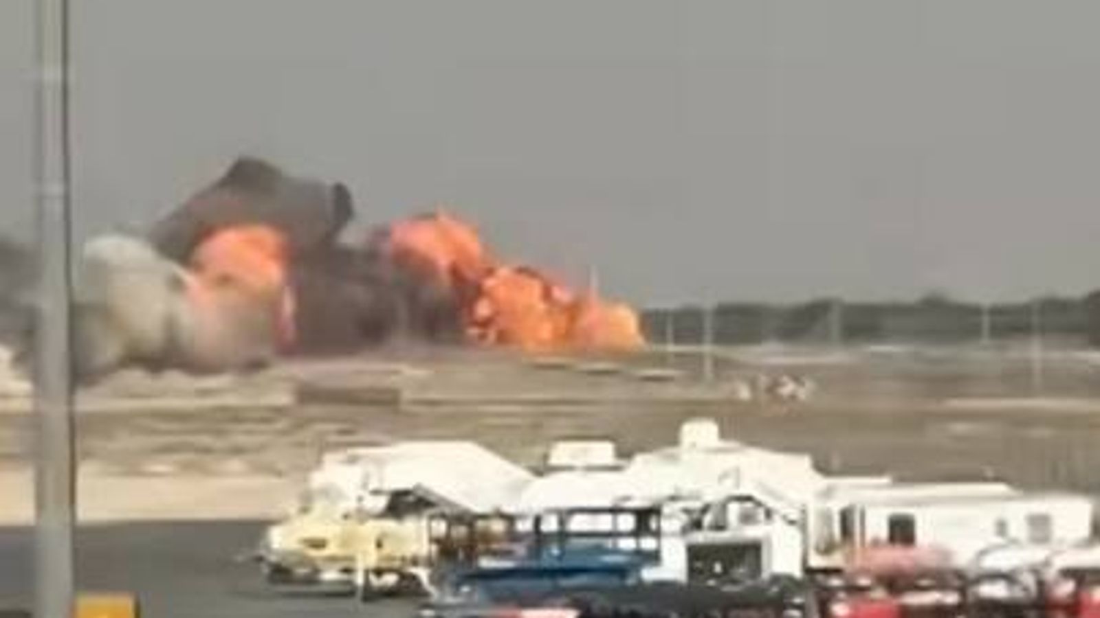 Fatal plane crash at Dubai Air Show captured on video | World News ...