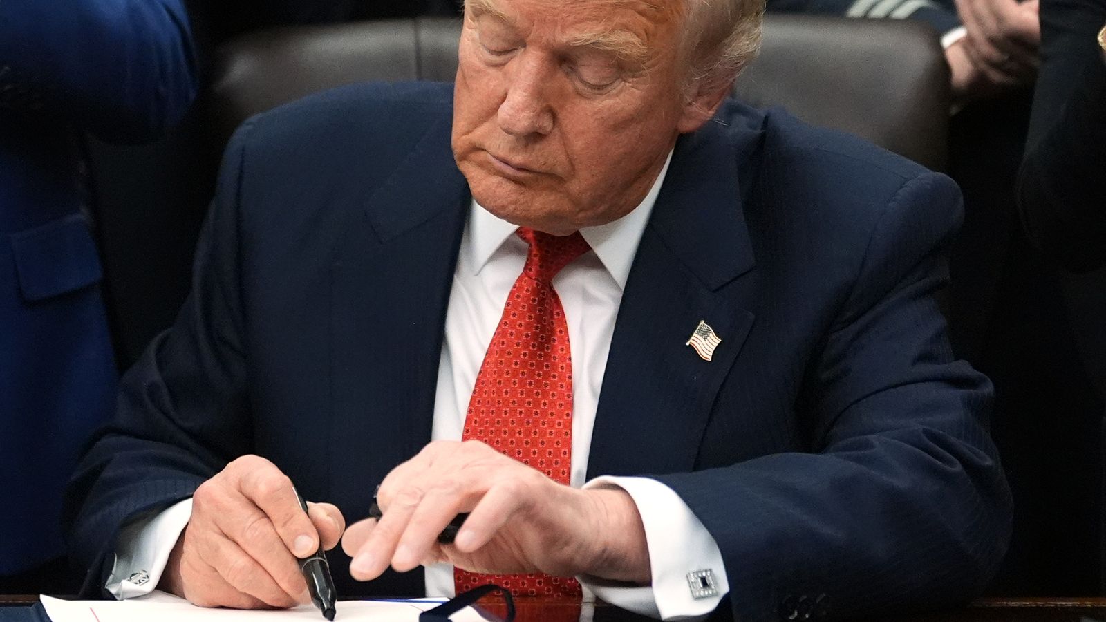 Trump signs bill to end shutdown - but doesn't take questions after ...