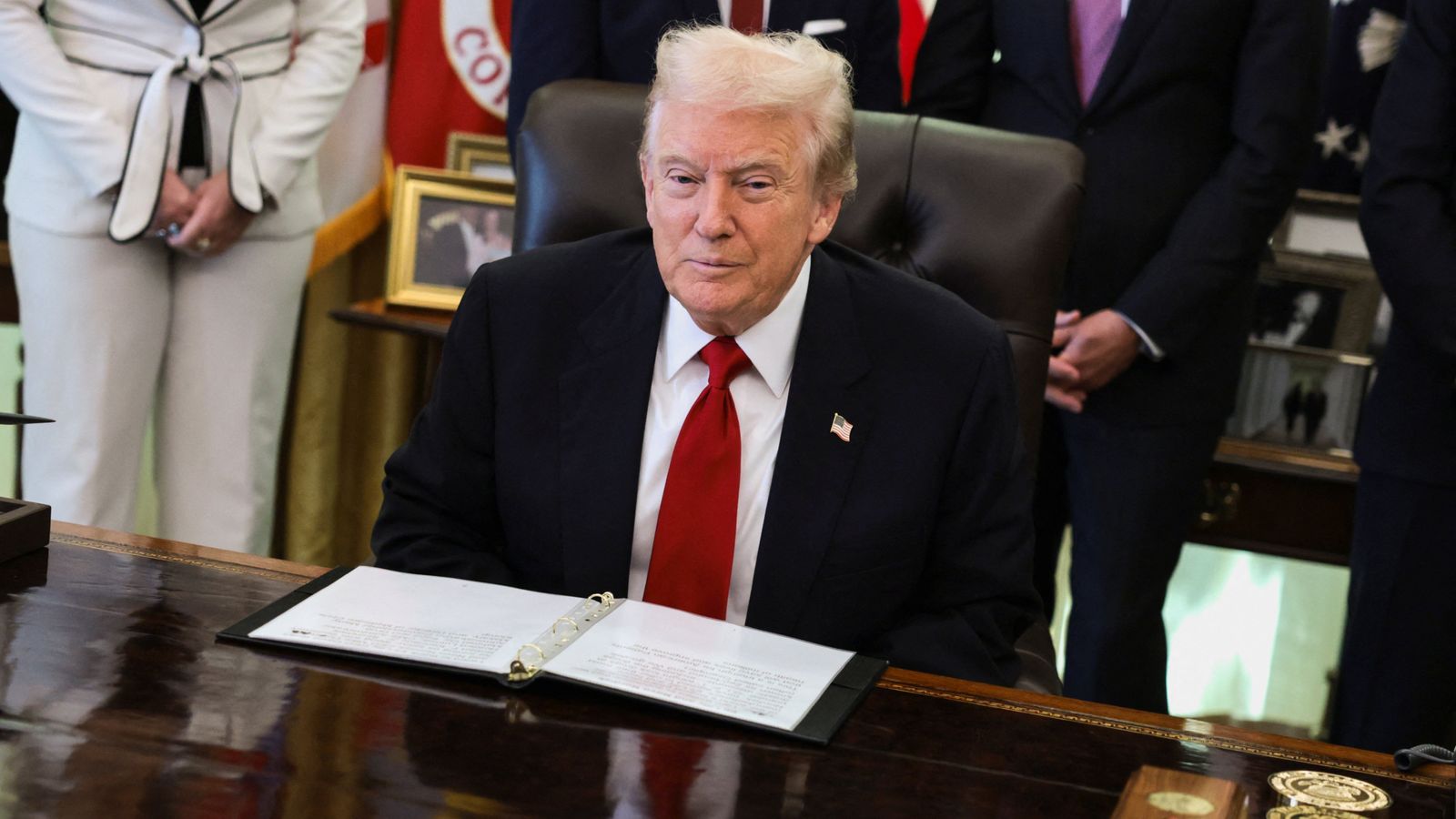Donald Trump makes Oval Office announcement | News UK Video News | Sky News
